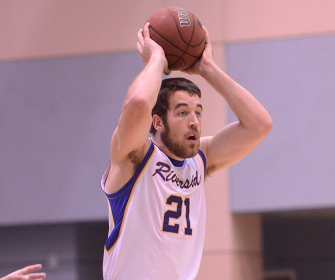 Lucas Devenny - 2013-14 - Men's Basketball - UC Riverside Athletics
