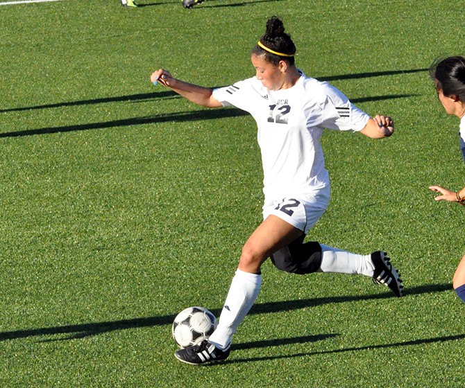 Nicole Cheers - 2013 - Women's Soccer - UC Riverside Athletics