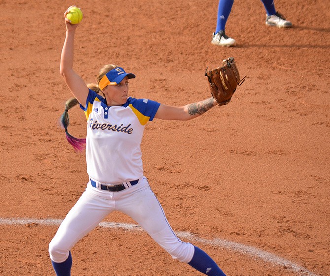 Alyssa Razo - 2015 - Softball - UC Riverside Athletics