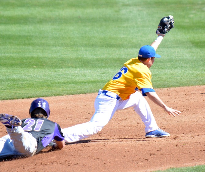 Casey Henderson - 2015 - Baseball - UC Riverside Athletics