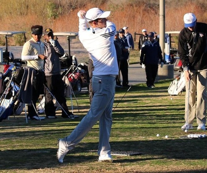 Sam Gillis - 2016-17 - Men's Golf - UC Riverside Athletics