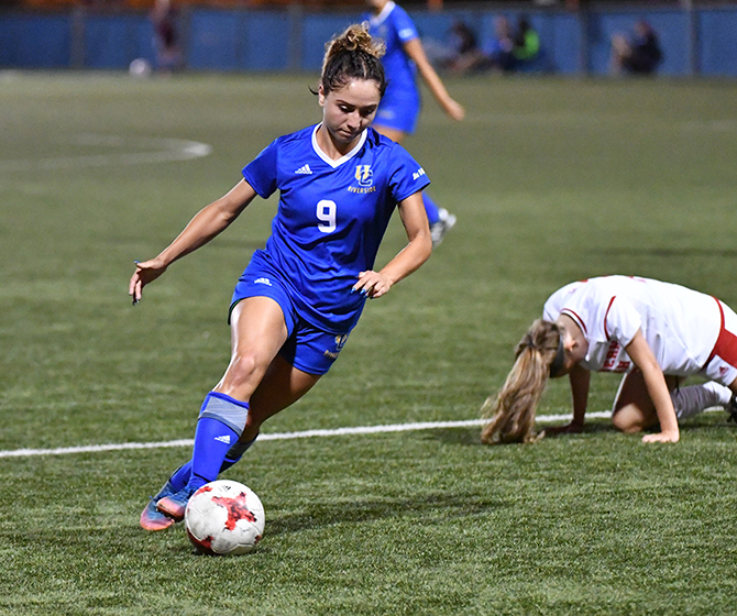 Ashley Webb - 2017 - Women's Soccer - UC Riverside Athletics
