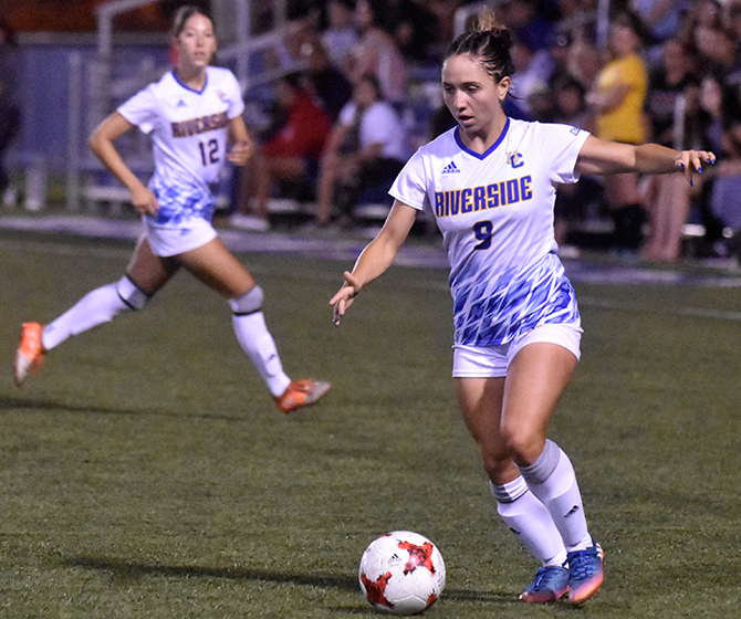 Ashley Webb - 2017 - Women's Soccer - UC Riverside Athletics