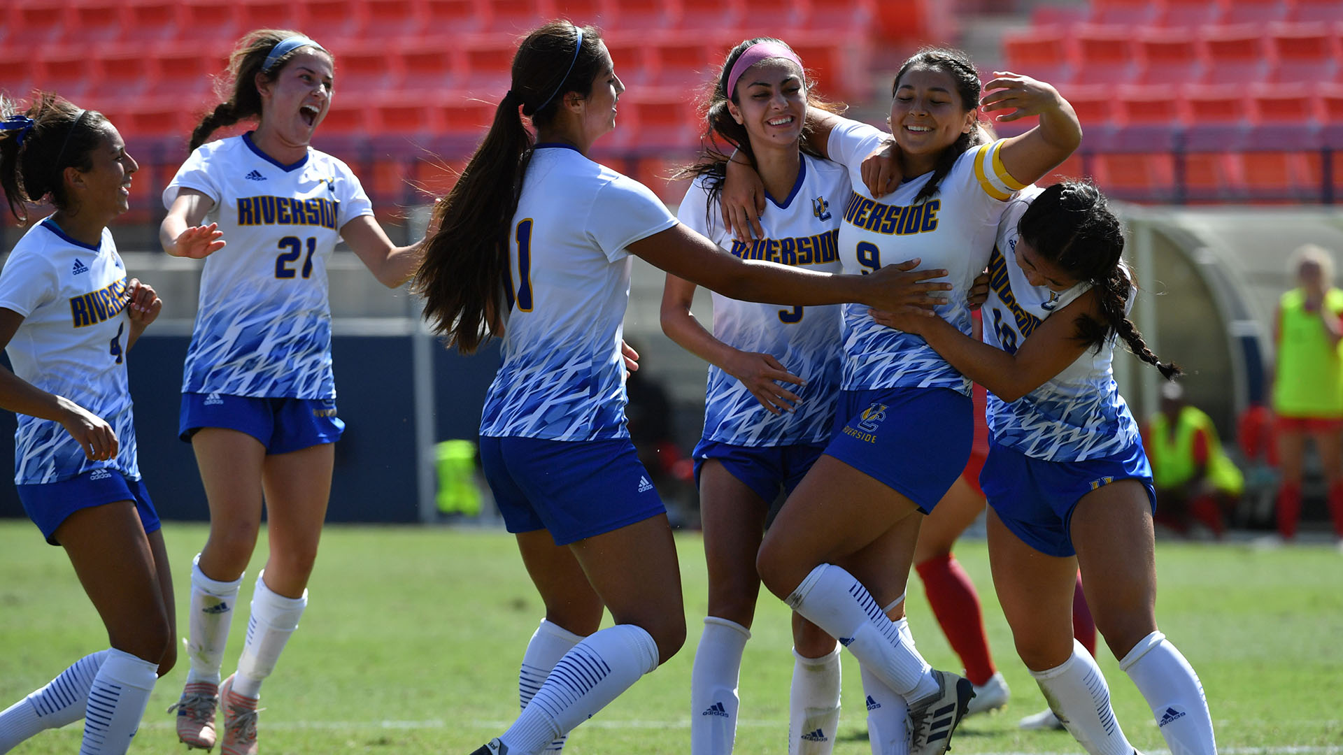 Alexis Vera - 2021 - Women's Soccer - UC Riverside Athletics