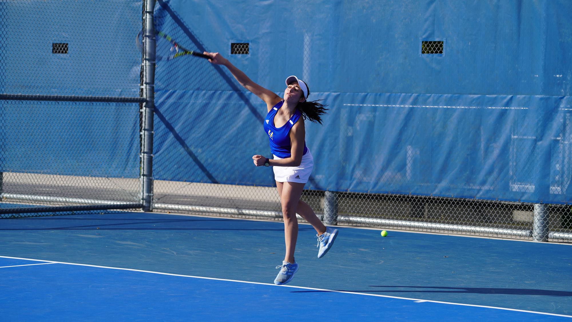 Women’s Tennis Cruises to a Win Against Westmont - UC Riverside Athletics