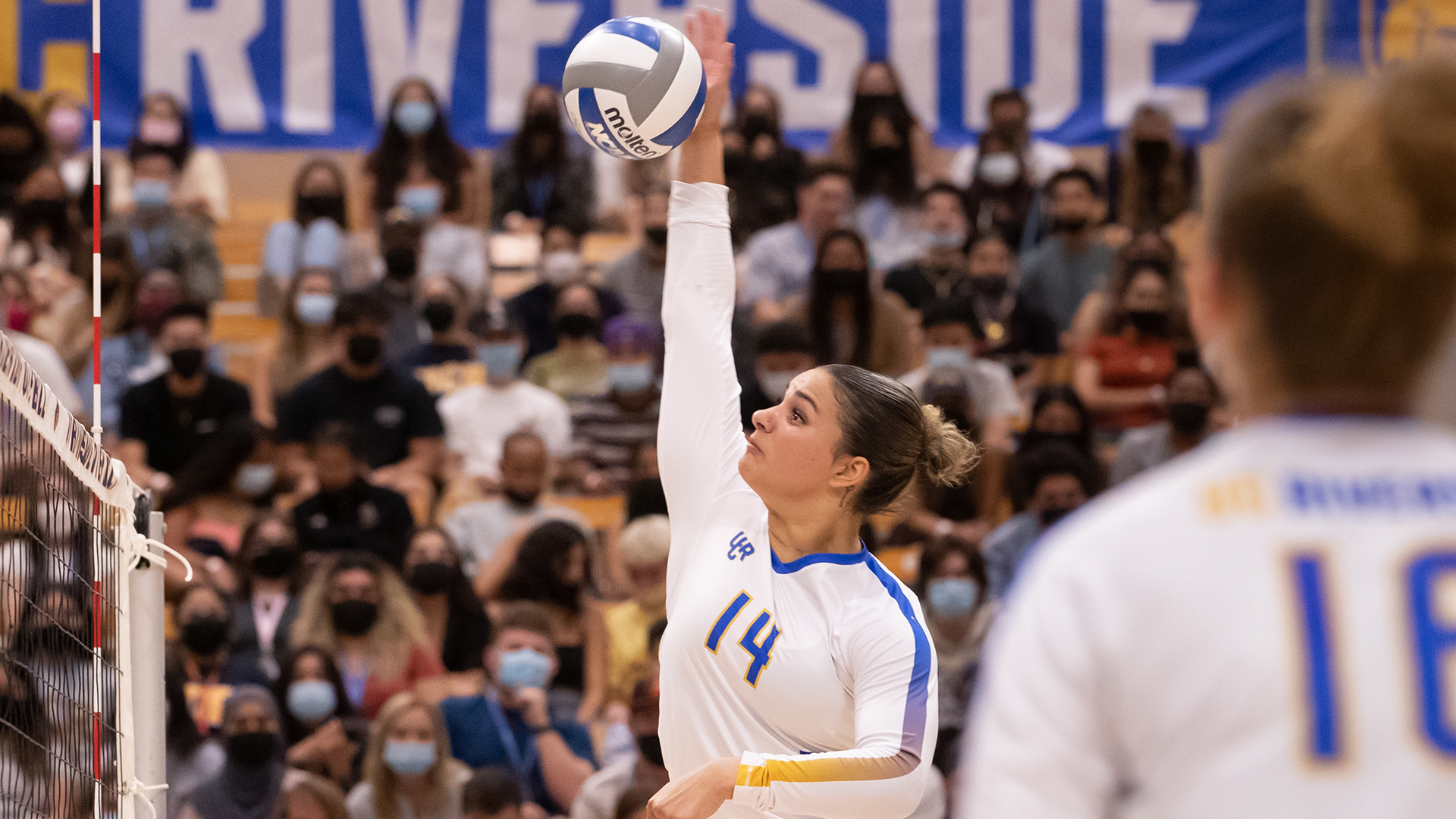 Highlanders Fall to Hawaii in Three - UC Riverside Athletics