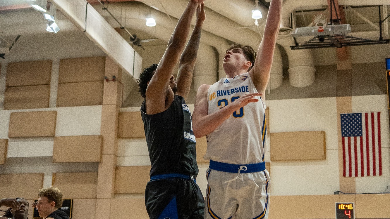 Lachlan Olbrich - 2022-23 - Men's Basketball - UC Riverside Athletics