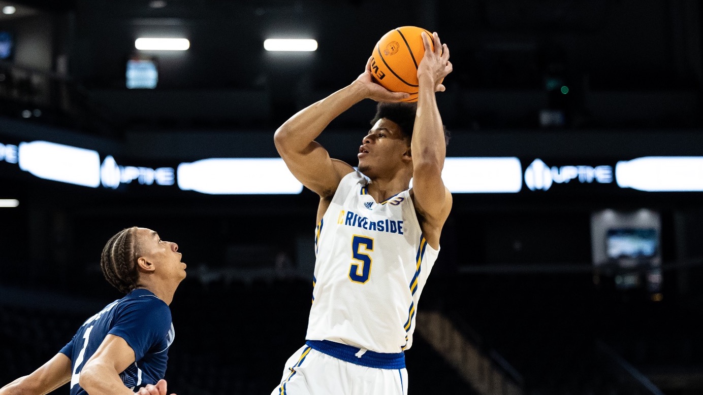 Zyon Pullin - 2022-23 - Men's Basketball - UC Riverside Athletics