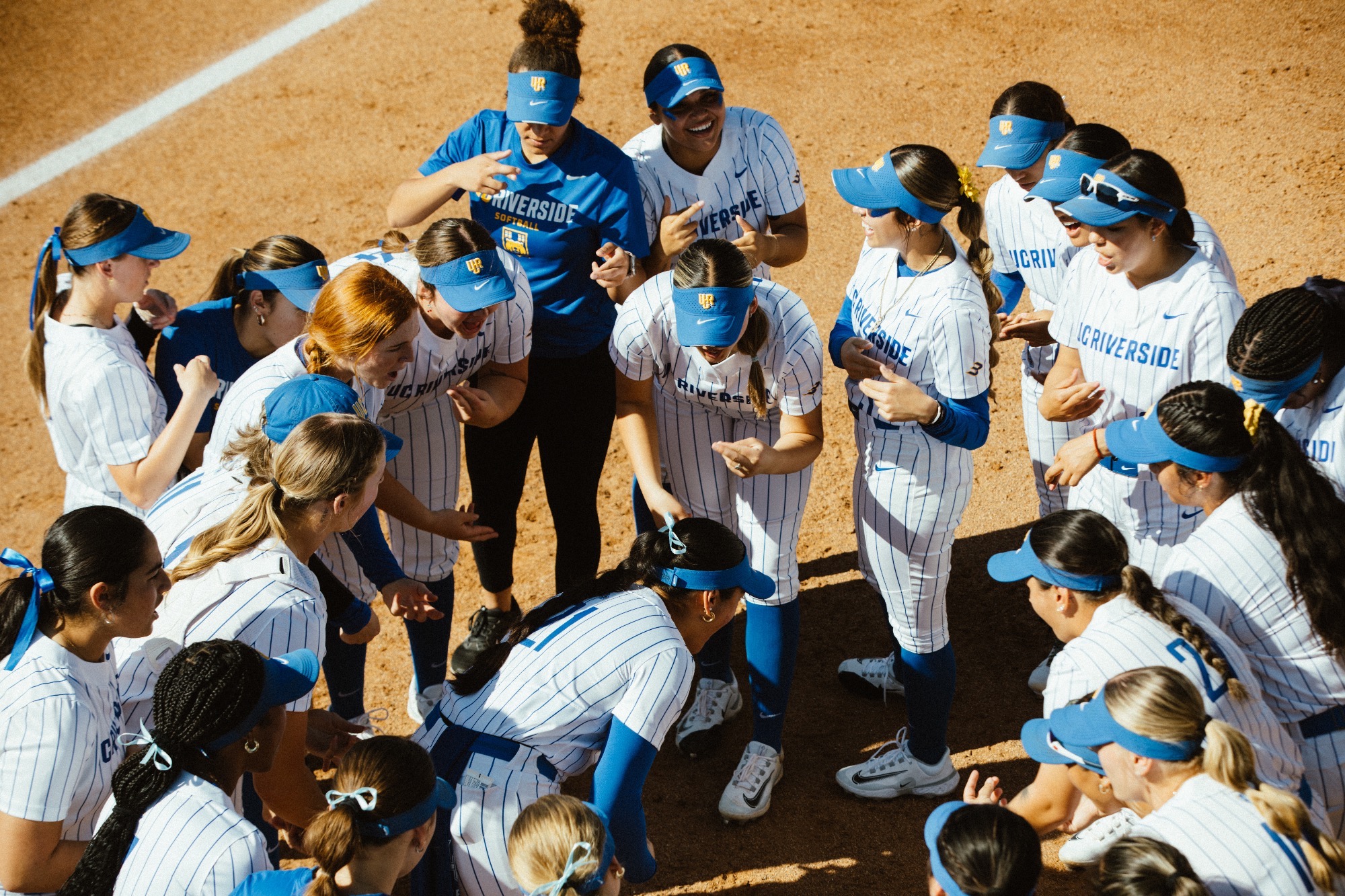 Focus on the Future: Softball Announces 2019 Recruiting Class - UC ...
