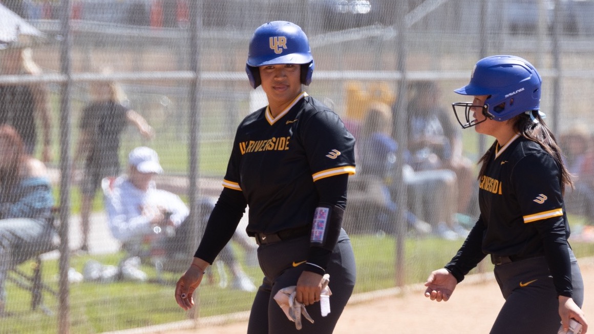 Softball Drops Doubleheader to Gauchos - UC Riverside Athletics