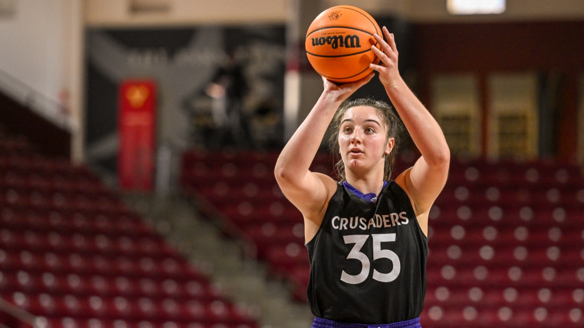 Women’s basketball wins fifth straight at Massachusetts-Lowell - Holy ...