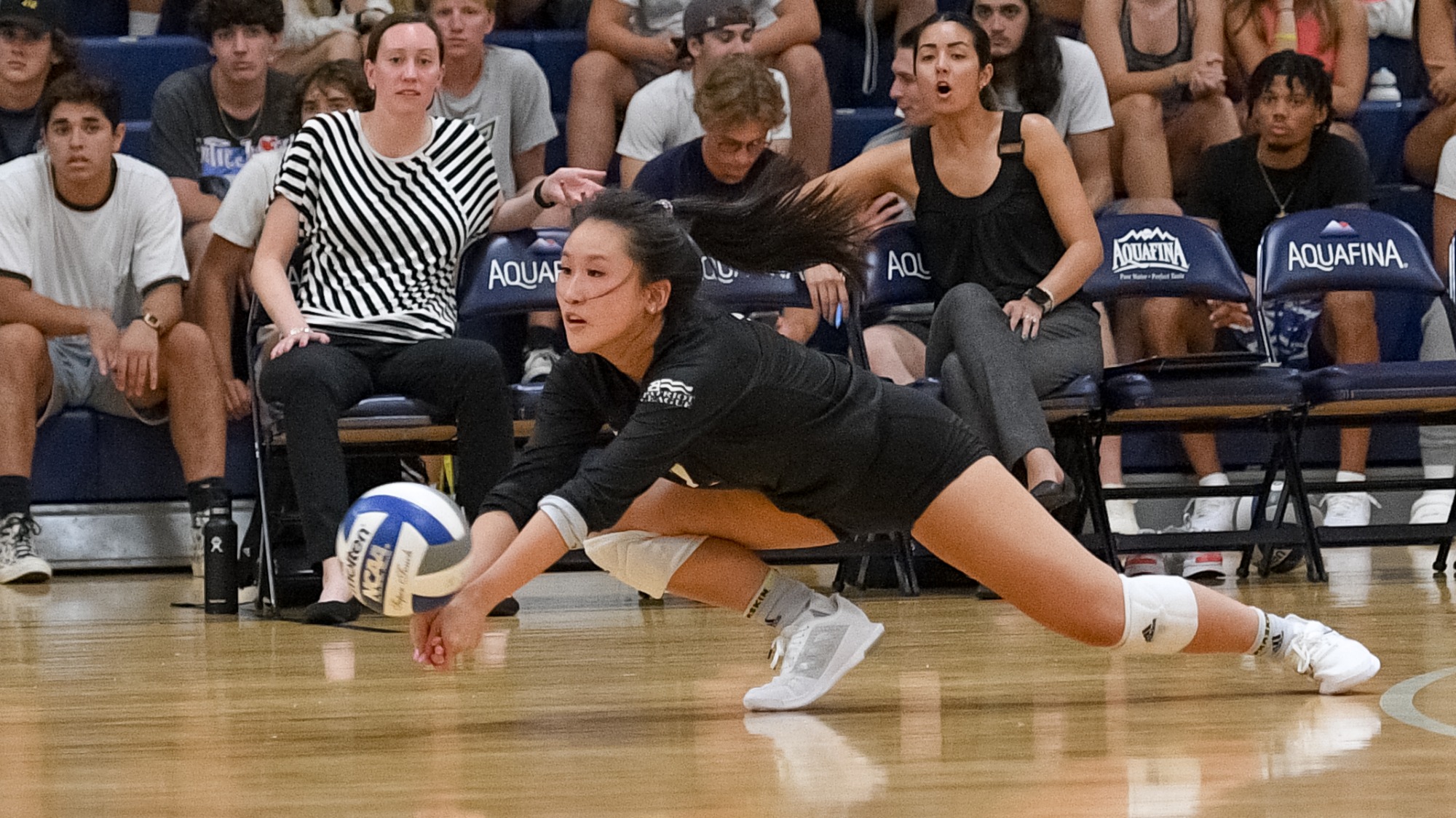 Lucy Cheng - 2022 - Volleyball - Holy Cross Athletics