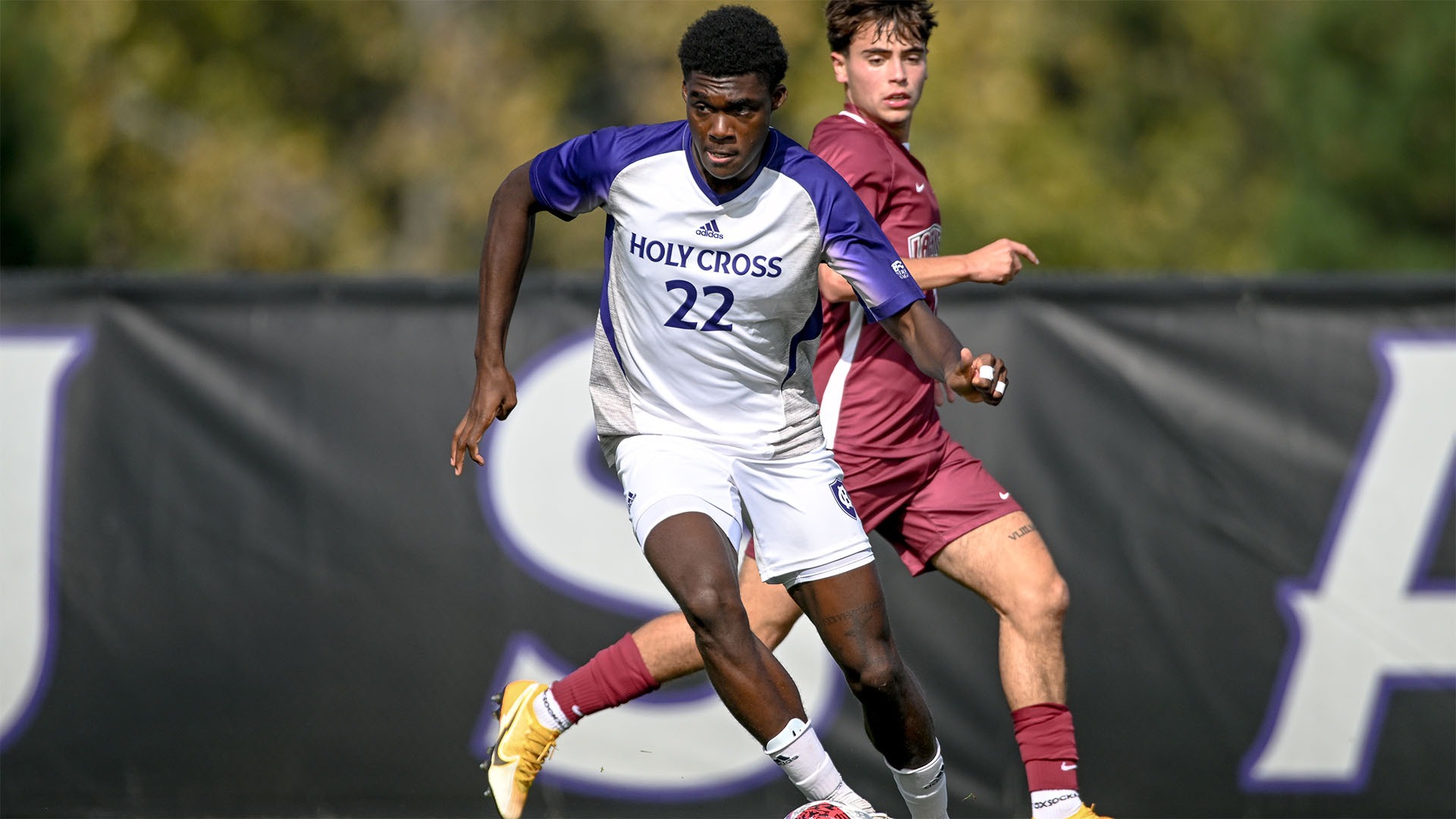 Men’s soccer rallies past UMass Lowell - Holy Cross Athletics