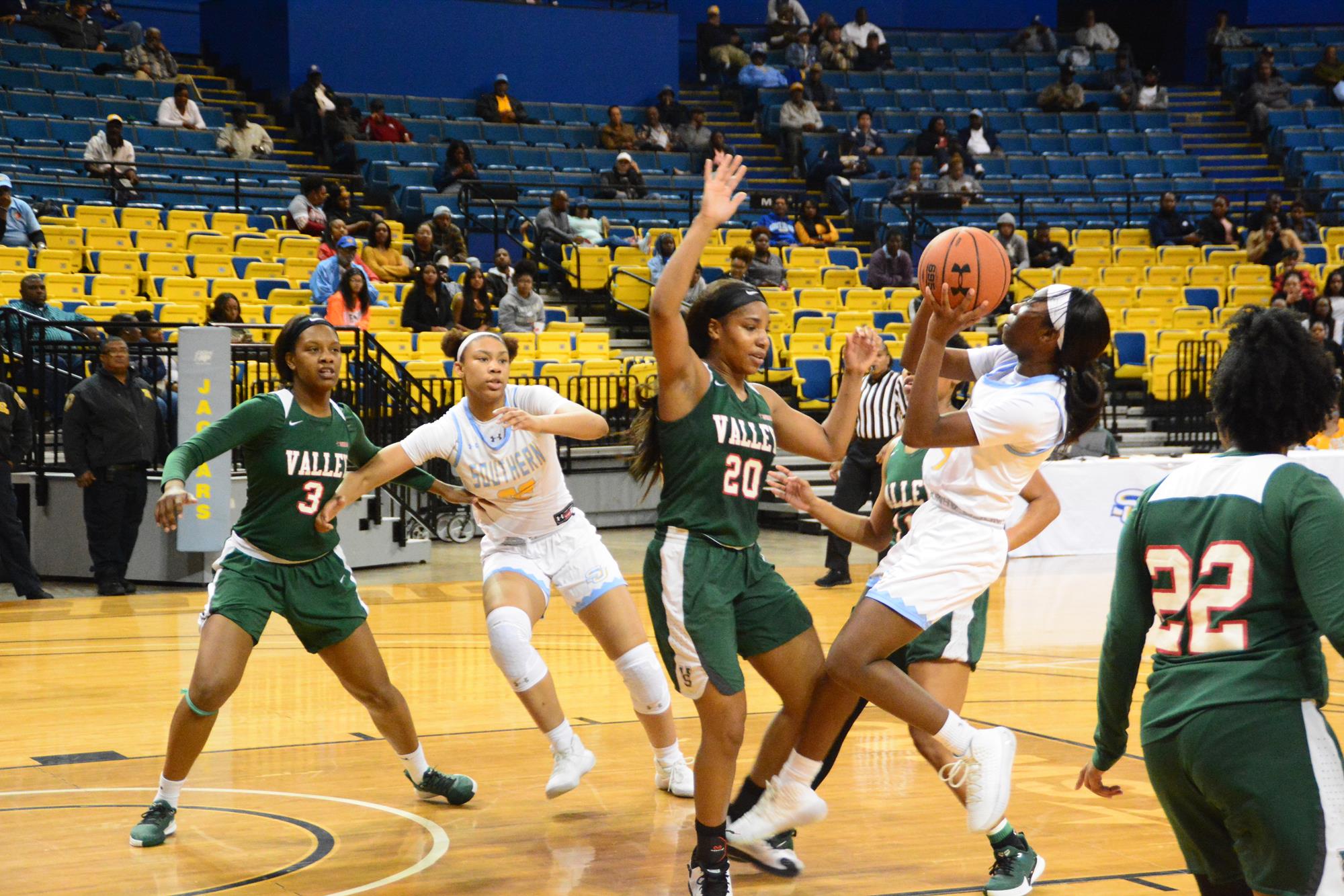 Southern Runs Past Mississippi Valley at Home 71-40 - Southern University