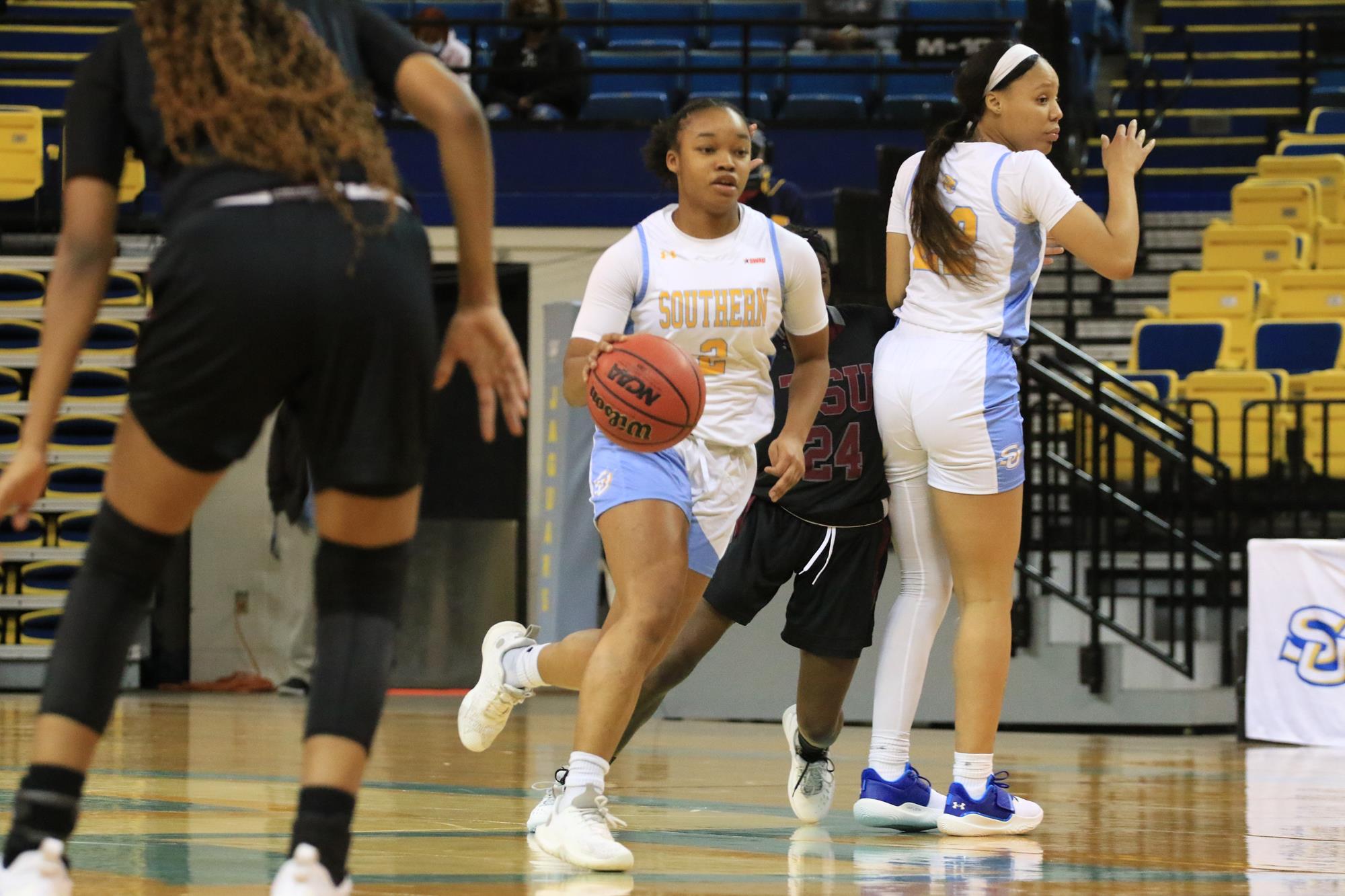Southern Forces 33 Turnovers in 89-52 Blowout Win Over Prairie View ...