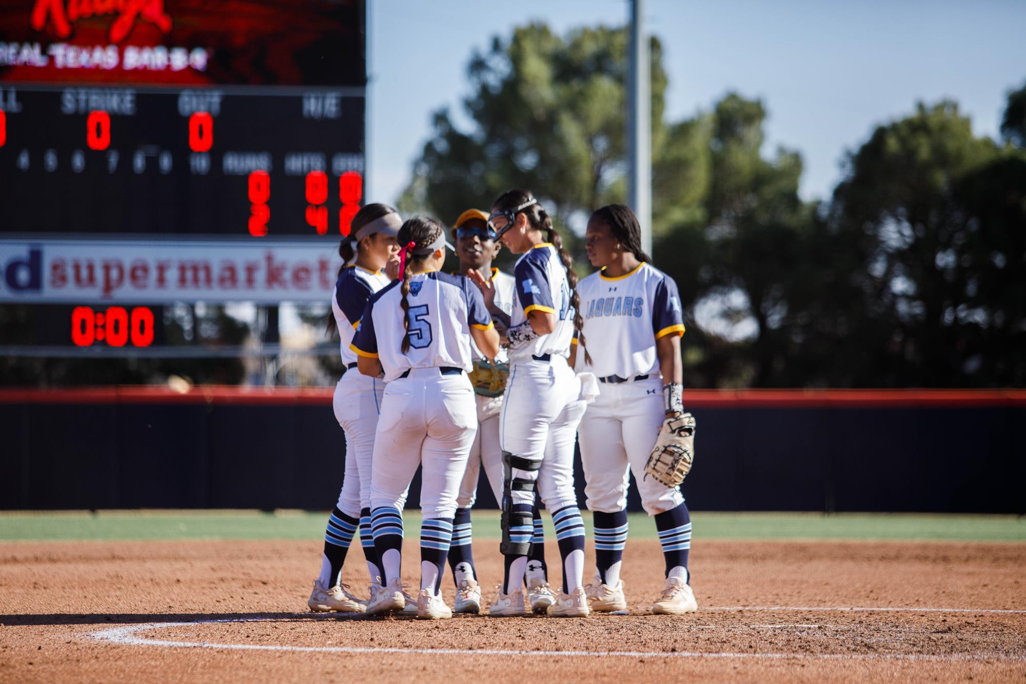 Lady Jaguars Drop Heartbreaker to McNeese State - Southern University