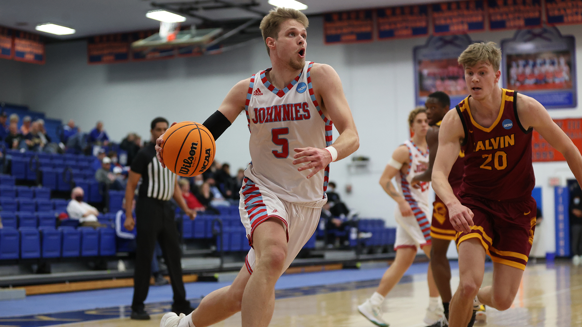 Johnnie Basketball's Season Ends in NCAA Tournament, 77-71 - Saint John ...