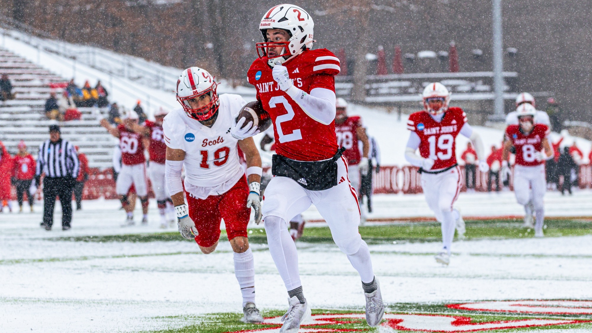 No. 6 SJU Football's NCAA Third-Round Game Notes at No. 3 UW-River ...