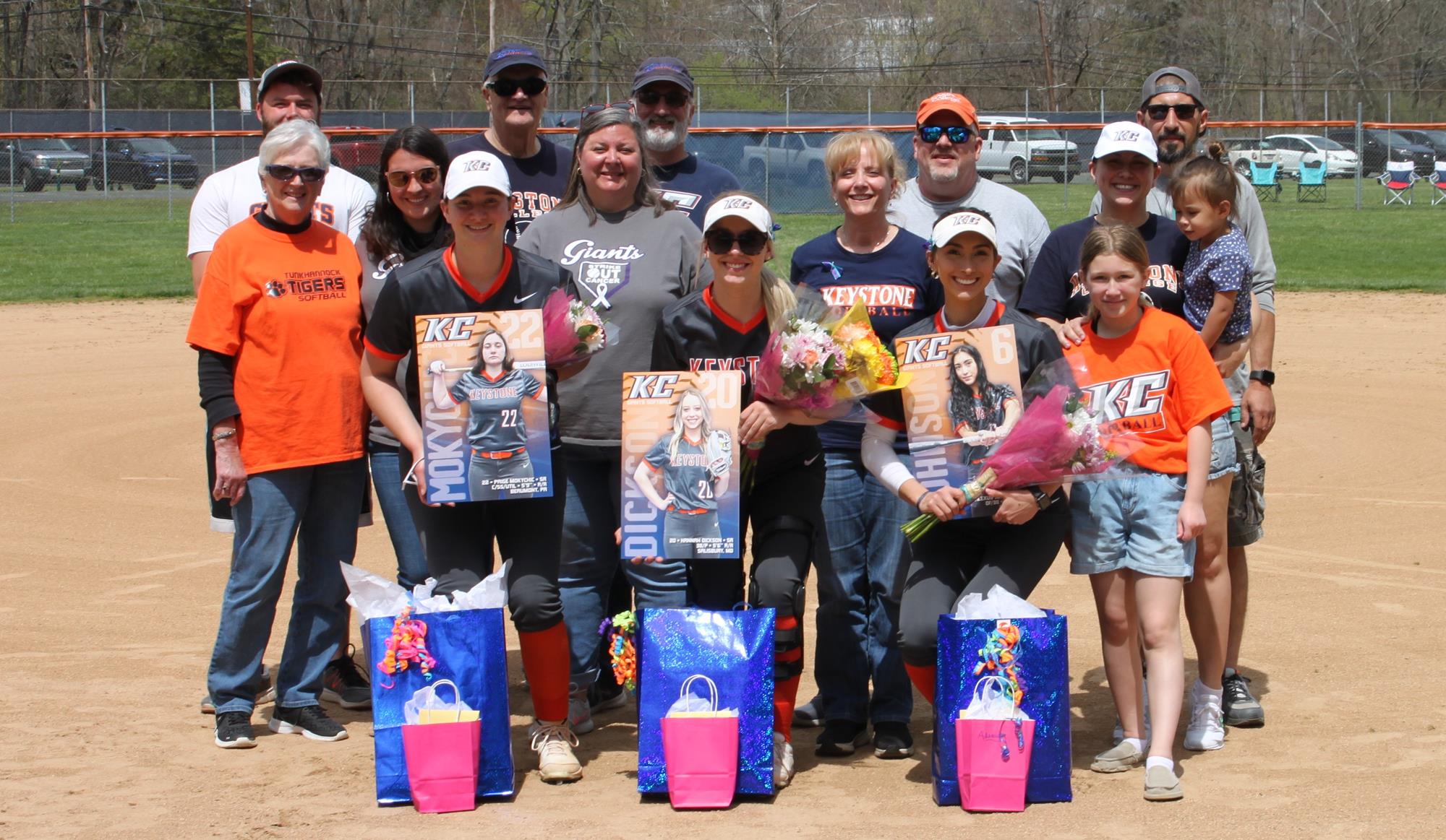 Softball Celebrates Senior Day With Sweep of CSU - Keystone College ...