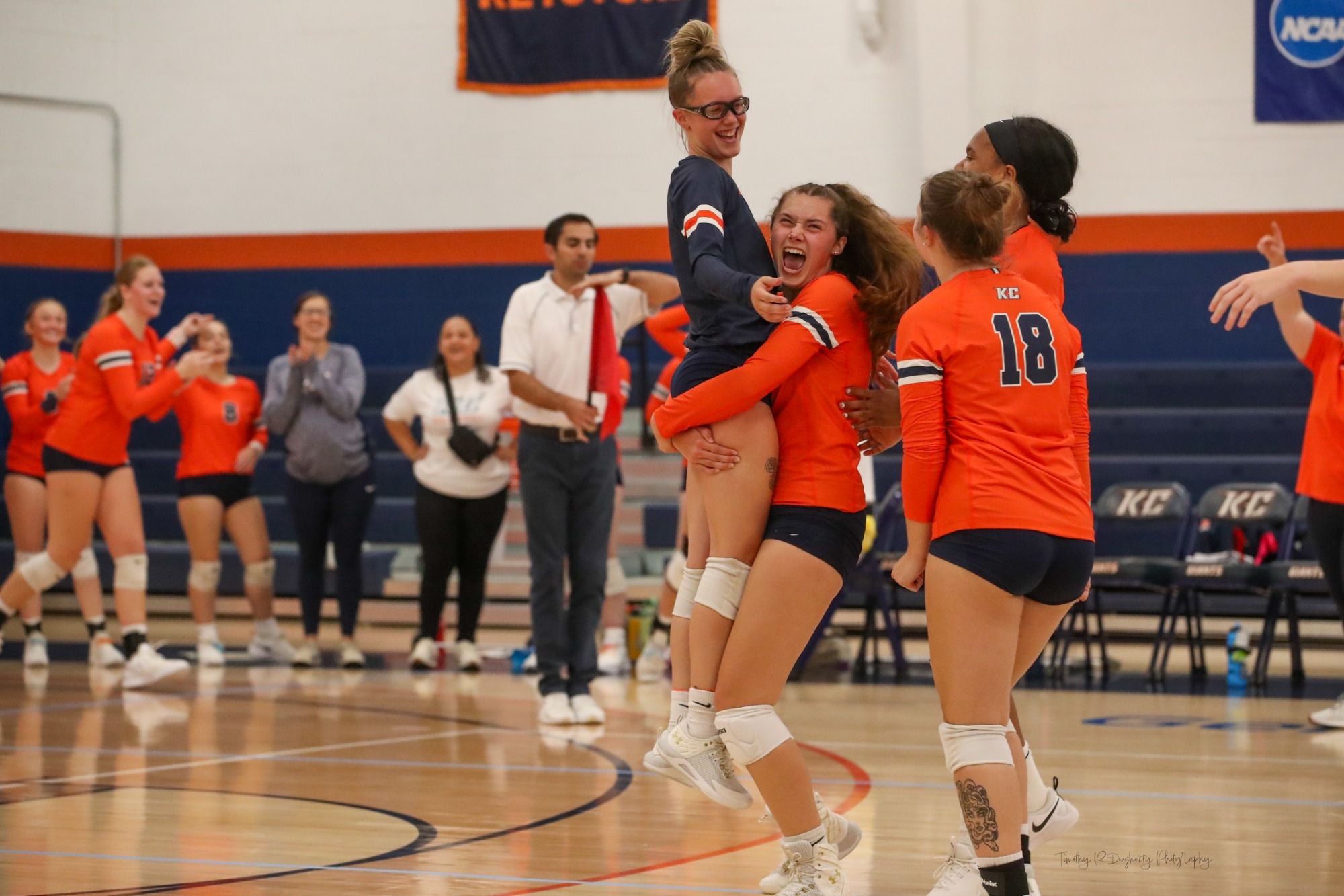 Women’s Volleyball Sweeps Bryn Mawr at Home - Keystone College Athletics