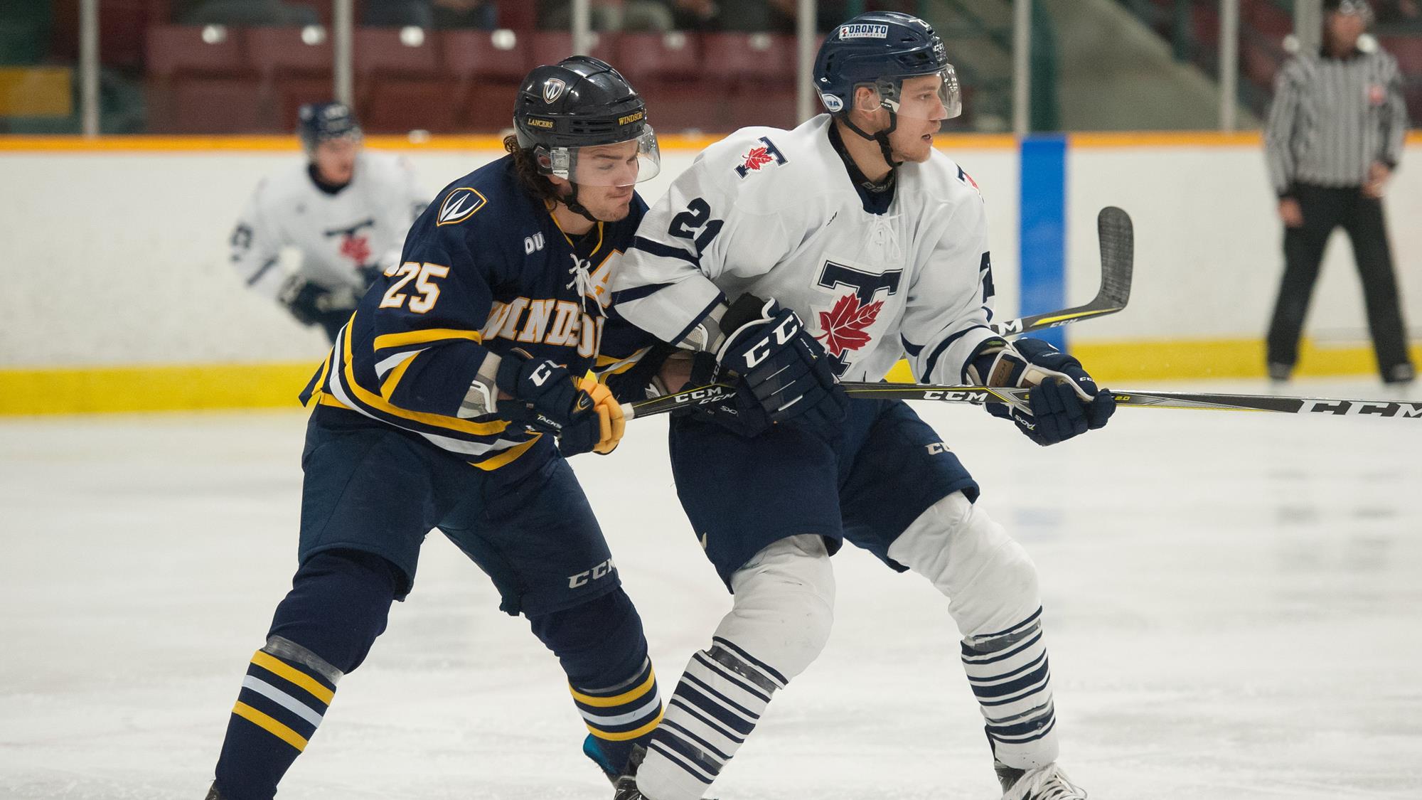 Men's Hockey snaps losing streak - Windsor Lancers