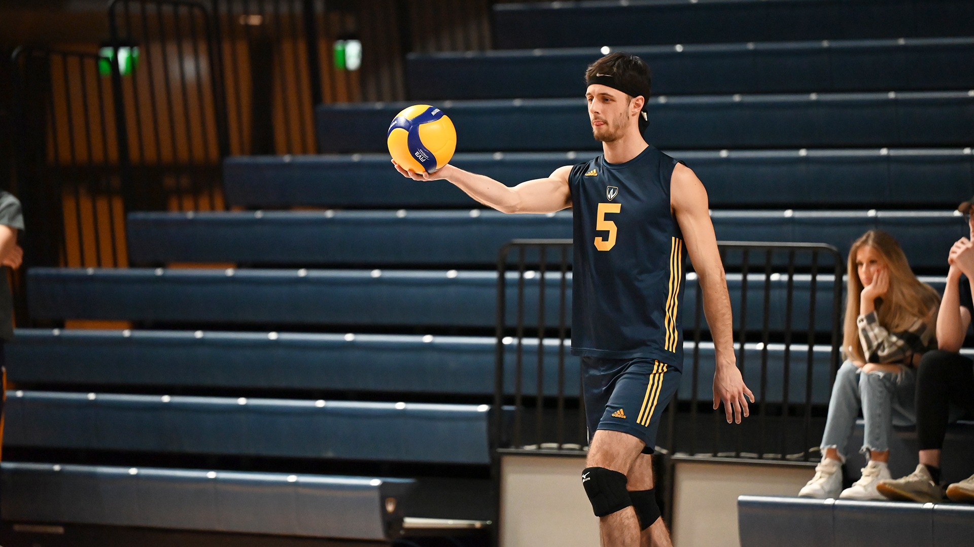 Zach Albert - Men's Volleyball - Windsor Lancers