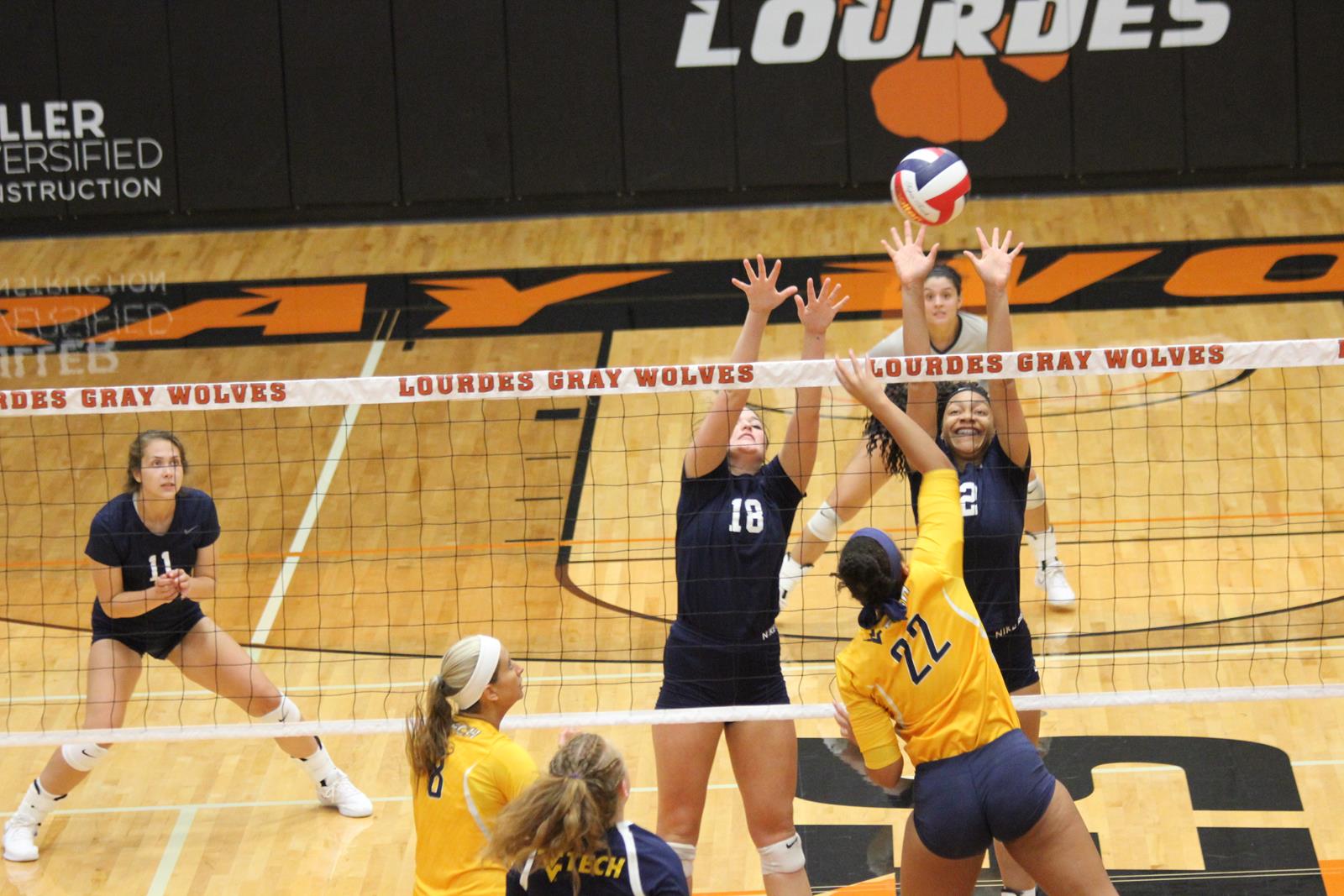 Volleyball plays four at Lourdes Gray Wolf Invite - WVU Tech Athletics