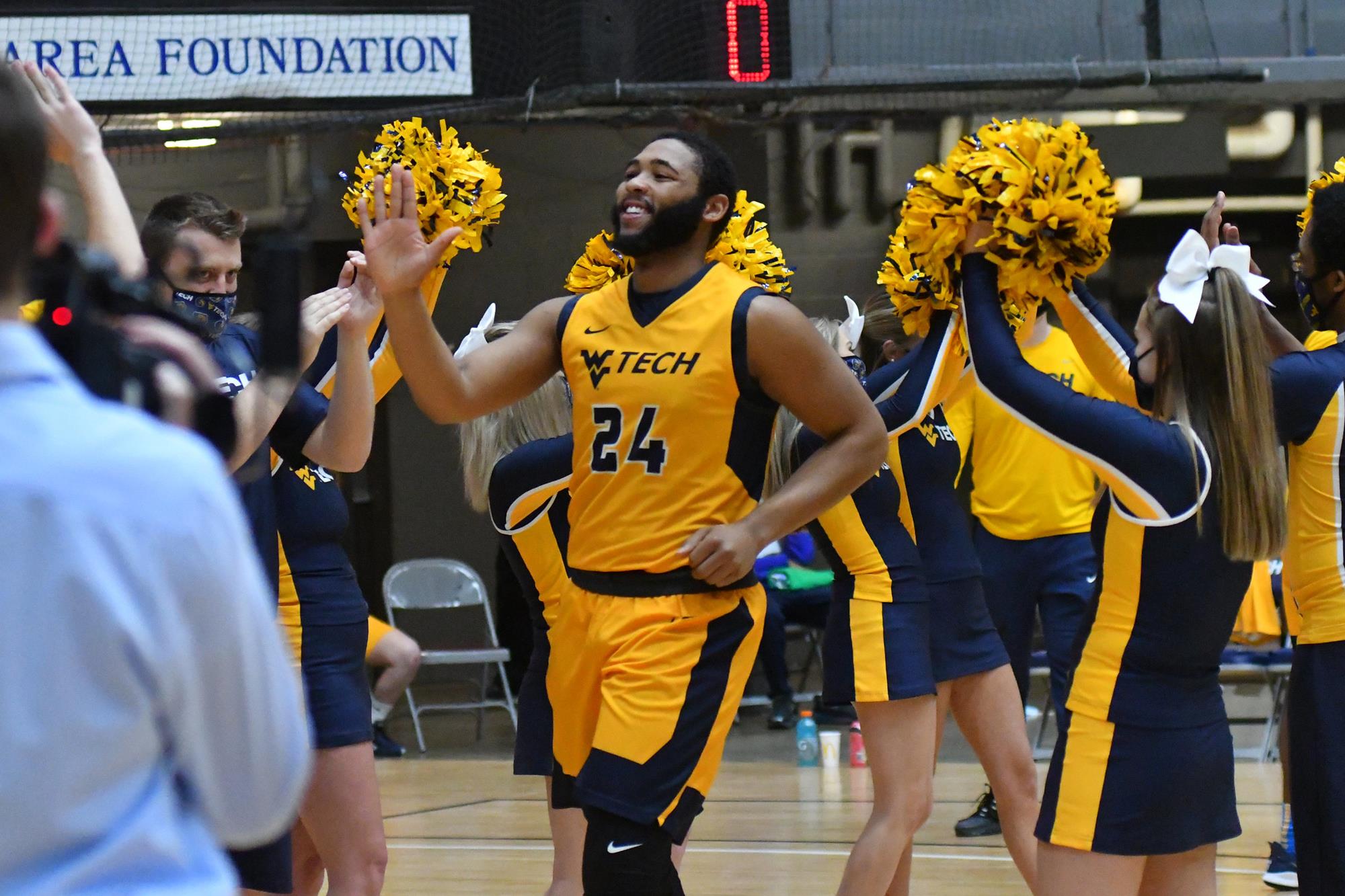 (RV) #WVUTech opens season with victory - WVU Tech Athletics