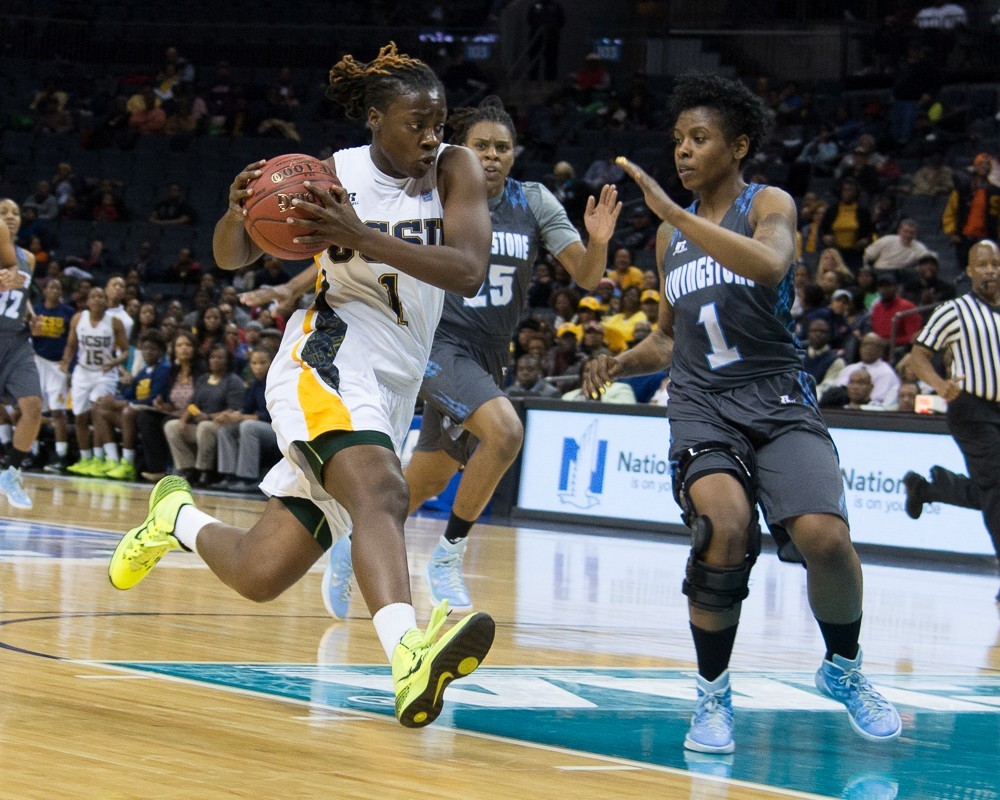Larryqua Hall - Women's Basketball - Johnson C. Smith University Athletics
