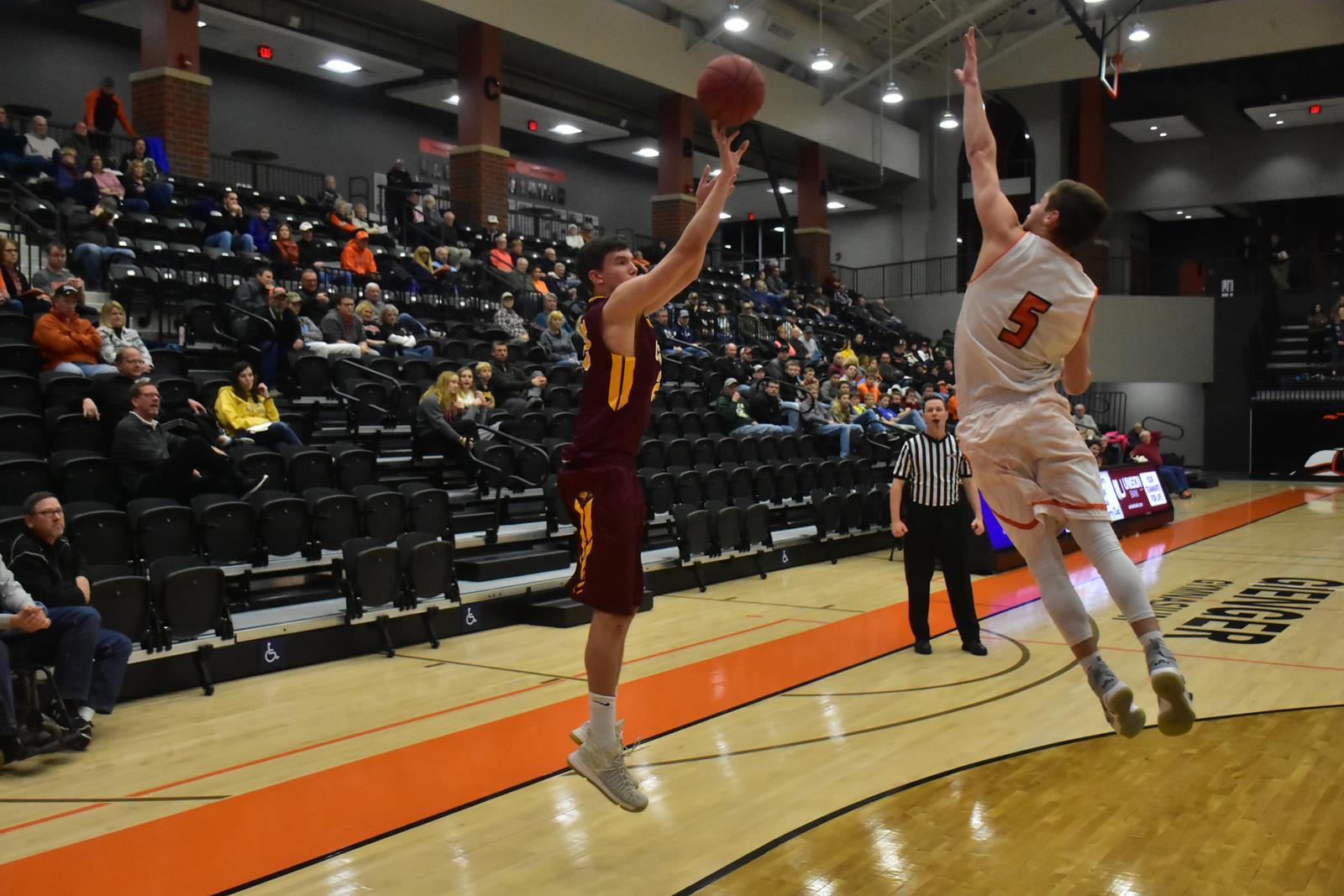 Chase Knickerbocker - 2018-19 - Men's Basketball - University of ...