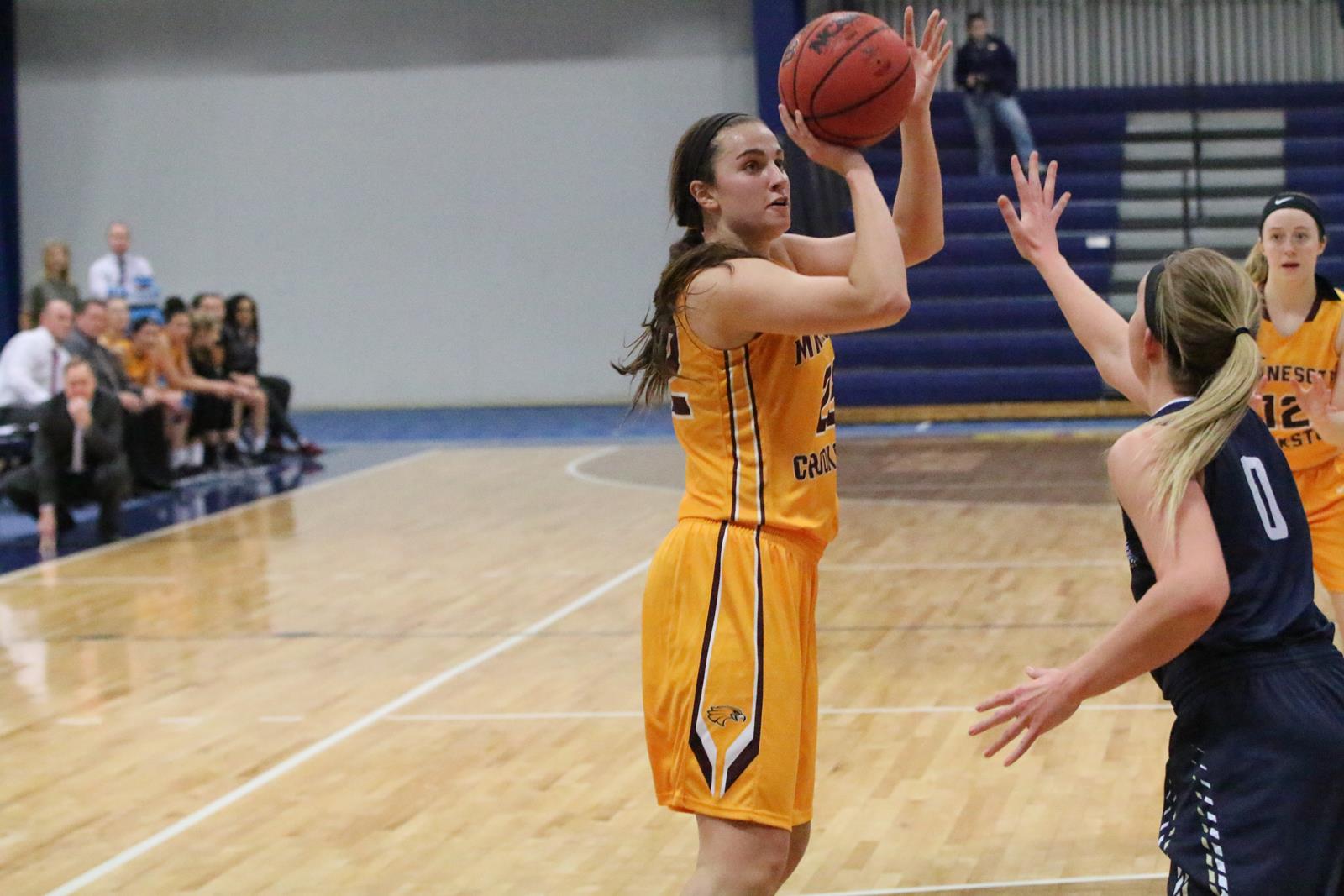 Emily Gruber - 2017-18 - Women's Basketball - University of Minnesota ...