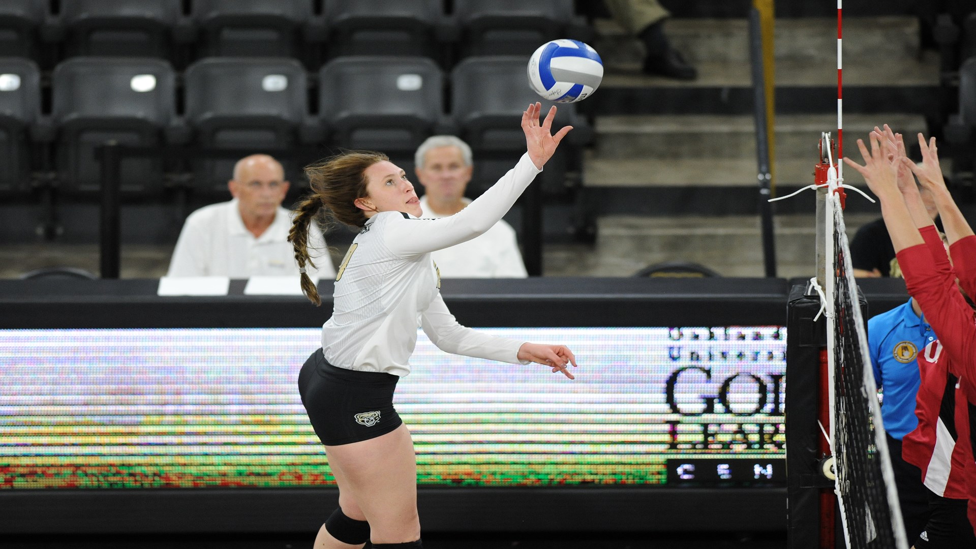 Mackenzie Schneider - Women's Volleyball - Oakland University Athletics