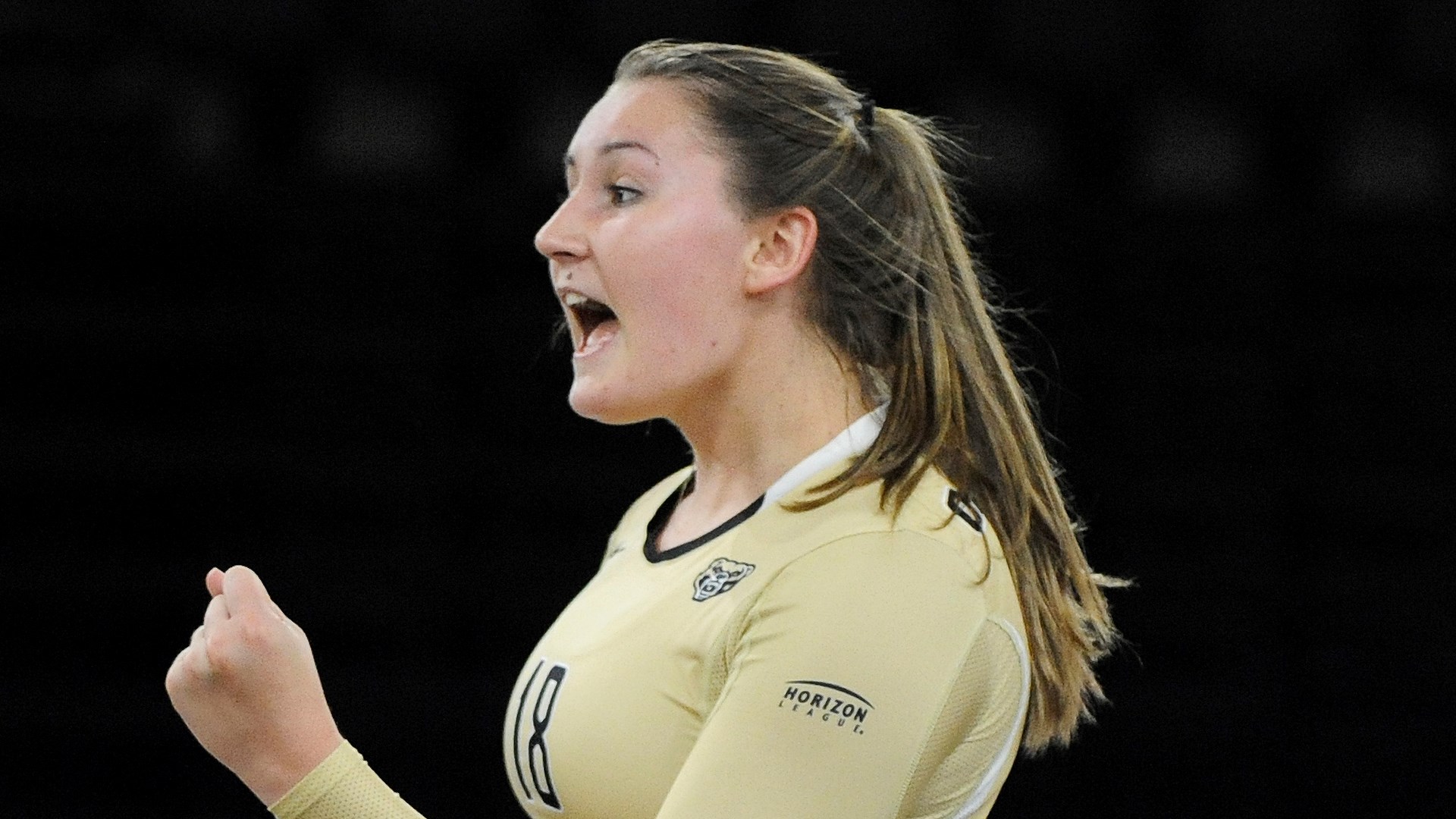 Abby Neidinger - Women's Volleyball - Oakland University Athletics