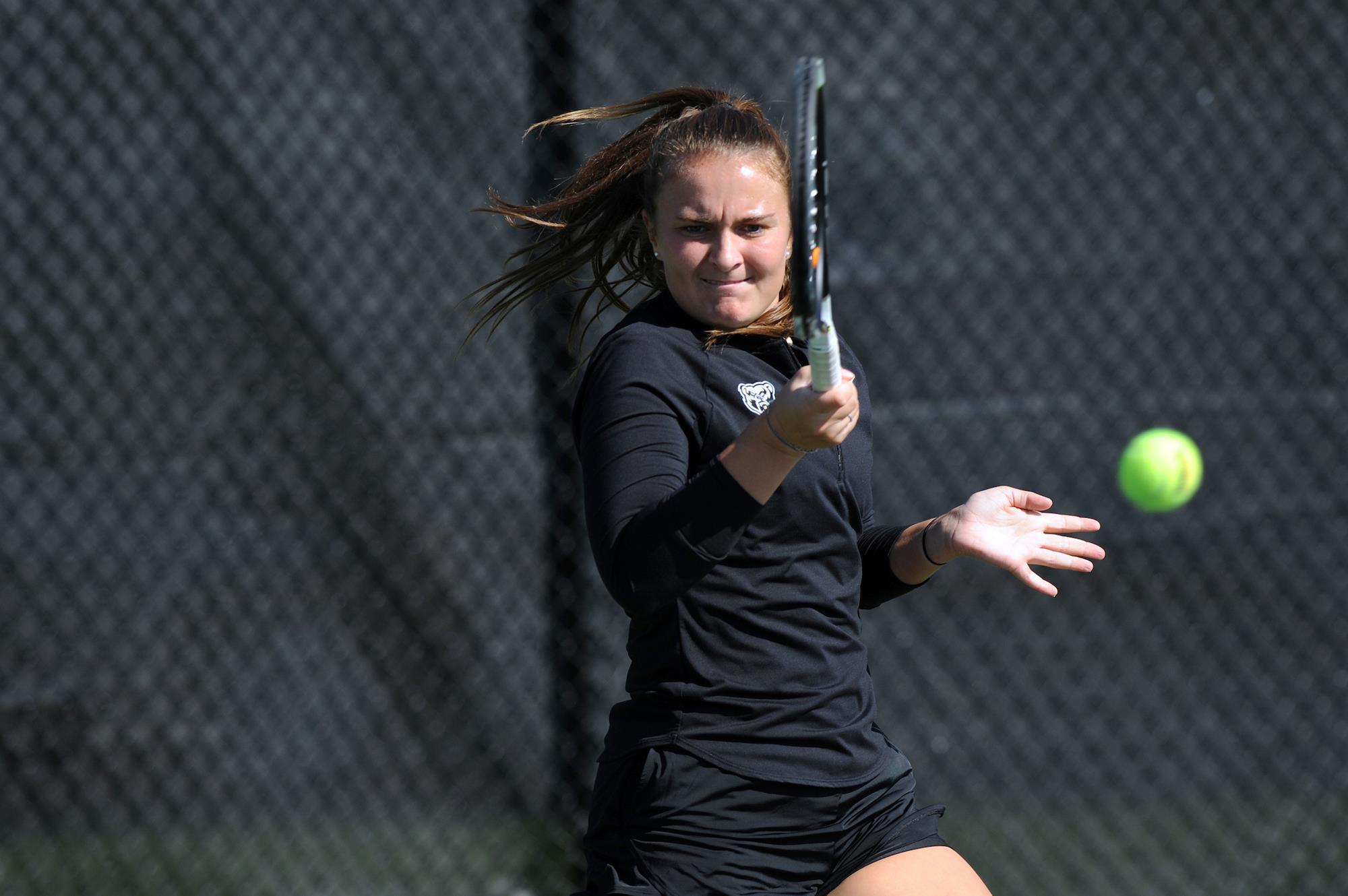 Amanda Nilsson - Women's Tennis - Oakland University Athletics