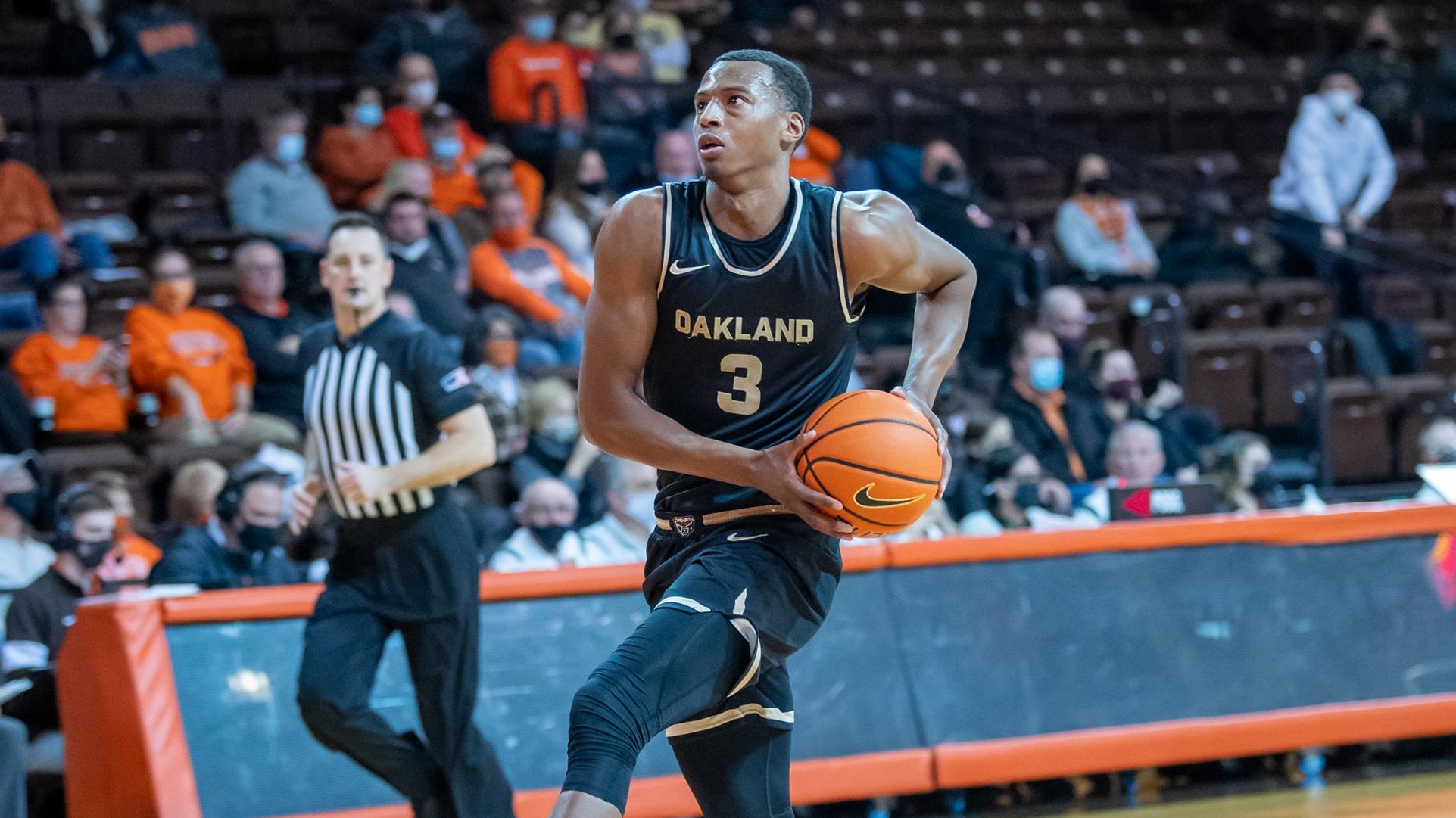 Micah Parrish - Men's Basketball - Oakland University Athletics