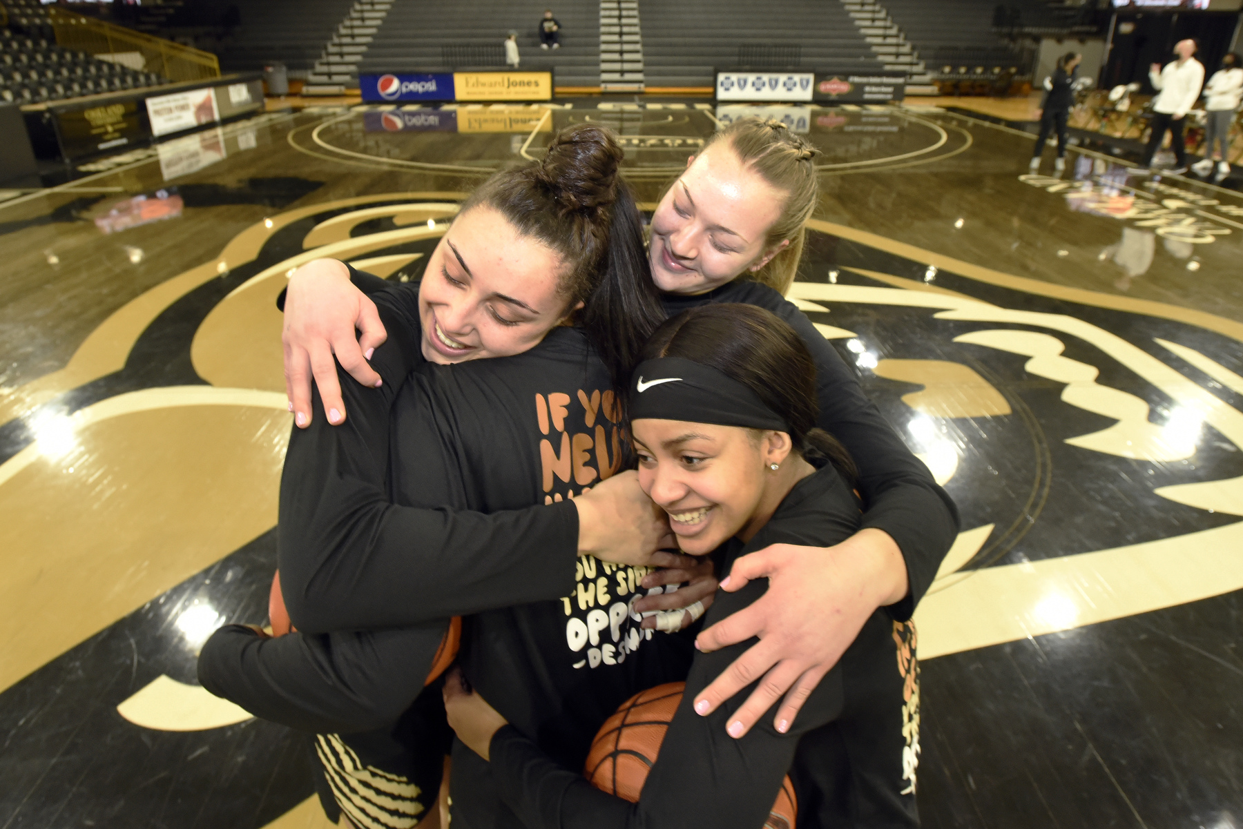 Autumn Kissman - Women's Basketball - Oakland University Athletics