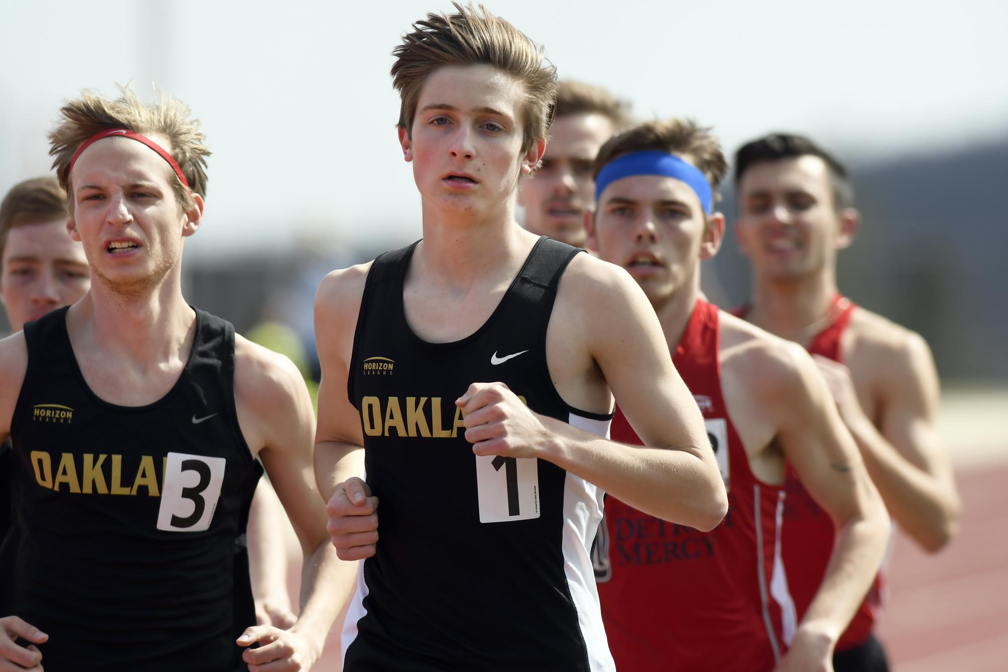 GOETZ WINS 10K AT HILLSDALE GINA RELAYS - Oakland University Athletics