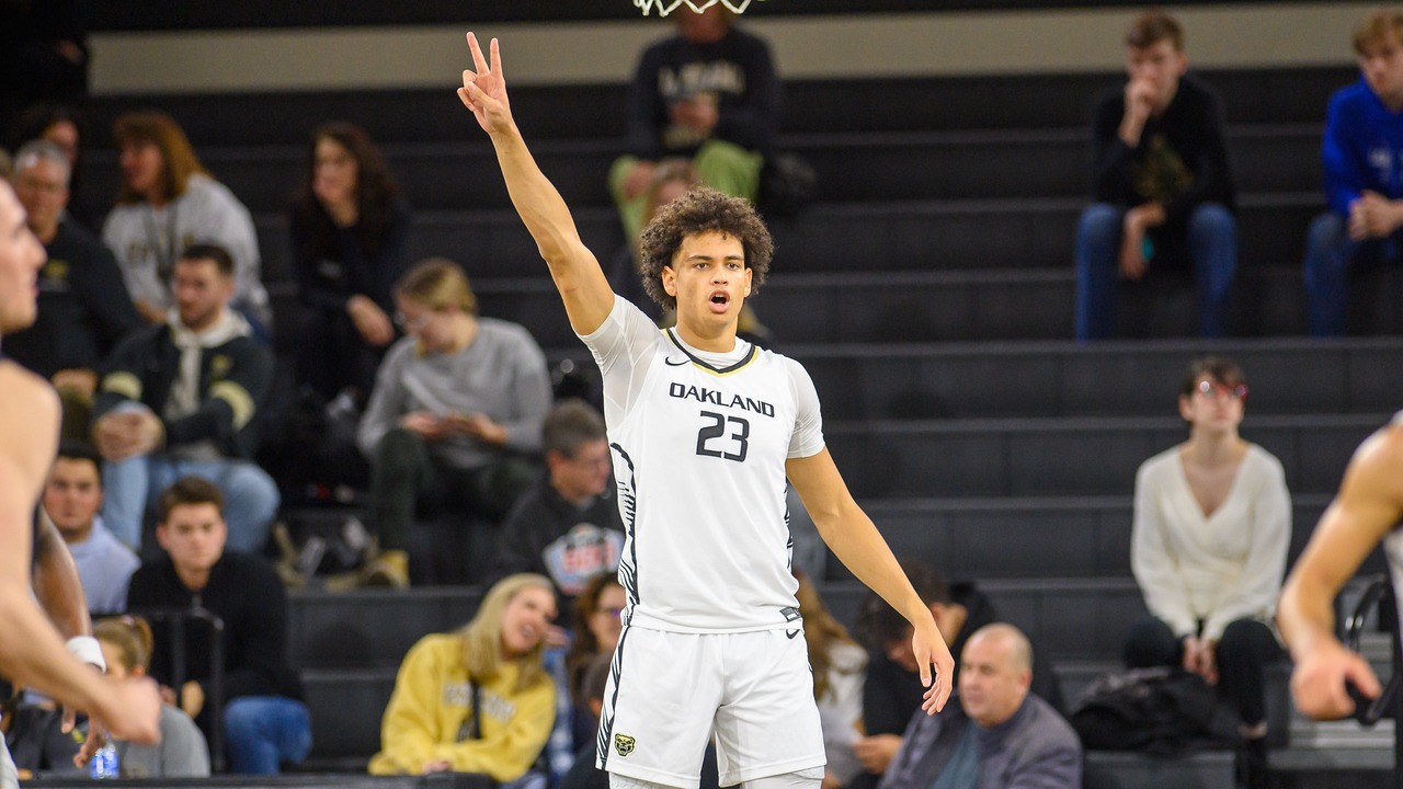 Chris Conway - Men's Basketball - Oakland University Athletics