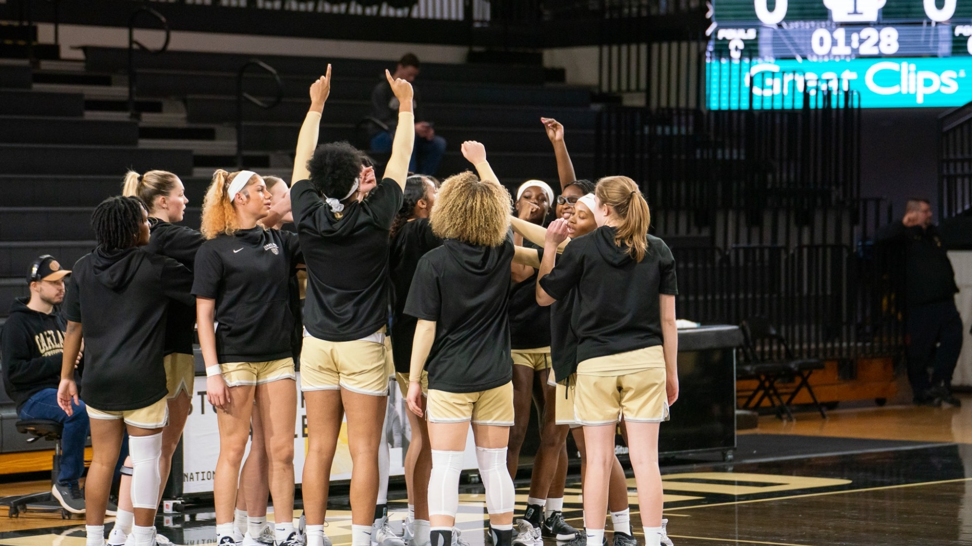 Oakland Scores First League Victory of the Season over NKU - Oakland ...