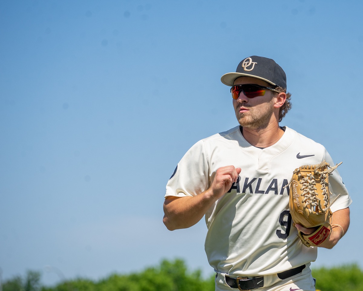 Ian Cleary - Baseball - Oakland University Athletics