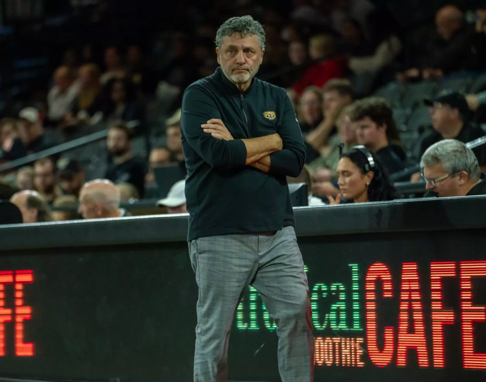 Kampe Unveils 2025-26 Men's Basketball Non-Conference Schedule ...