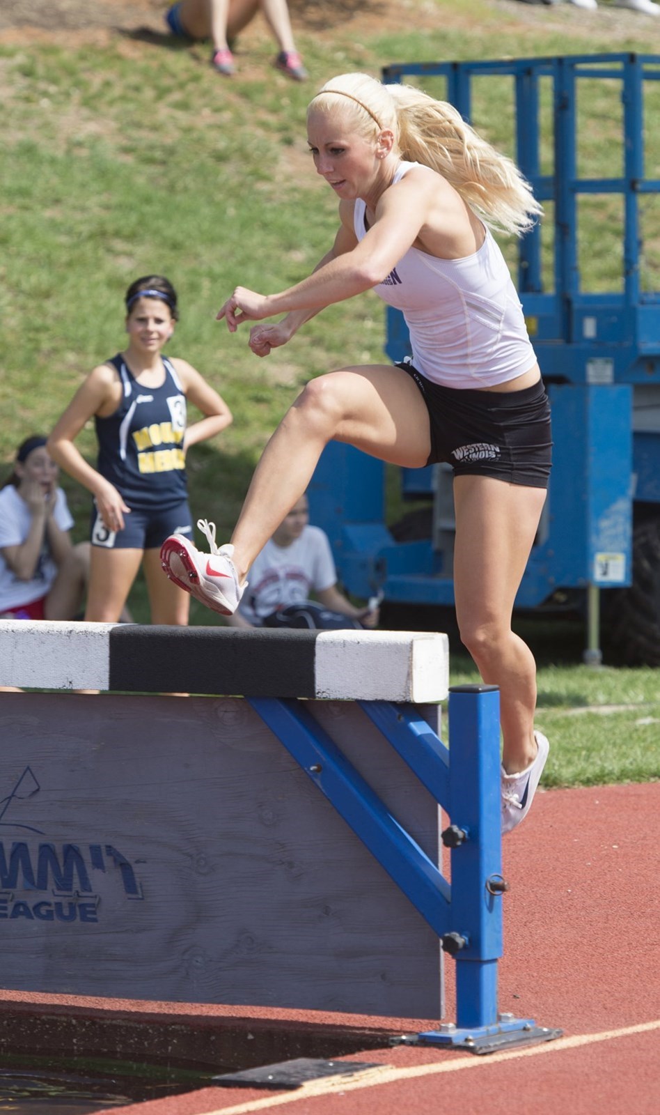 Mackenzie Gray - Women's Track and Field - Western Illinois University ...