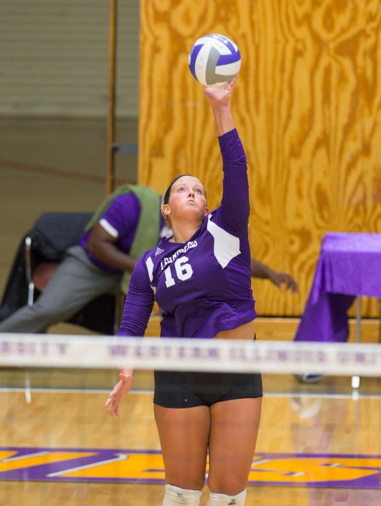 Samantha Fournier - Women's Volleyball - Western Illinois University ...