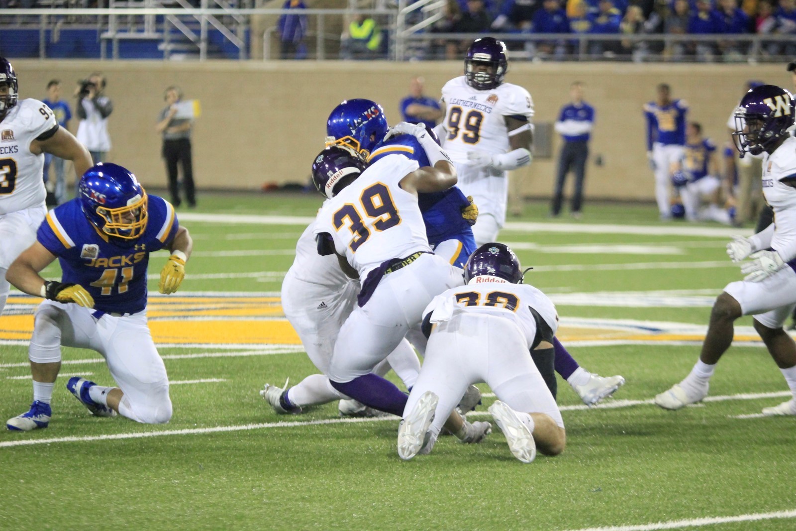 Quentin Moon - Football - Western Illinois University Athletics