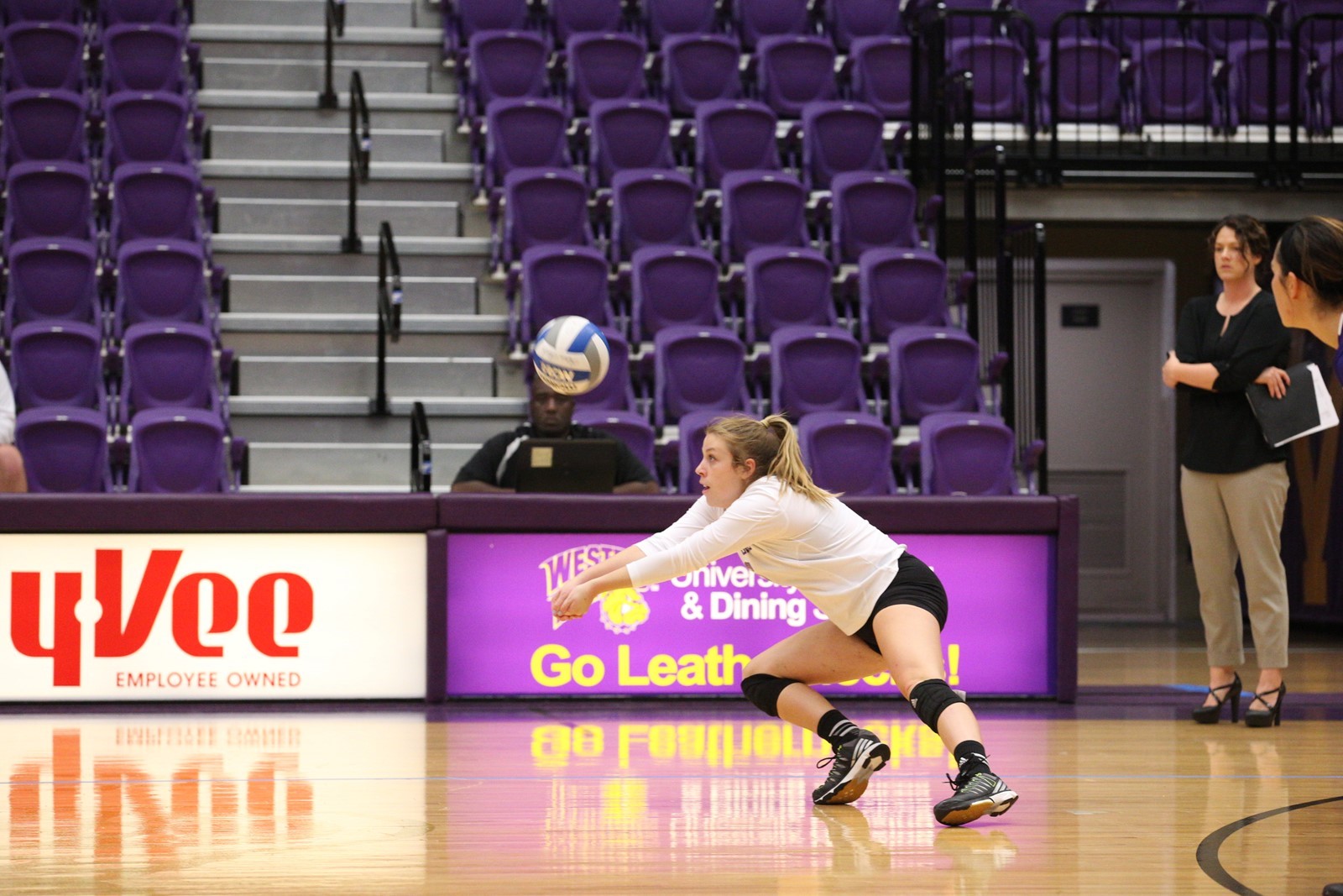 Kate Hickey - Women's Volleyball - Western Illinois University Athletics