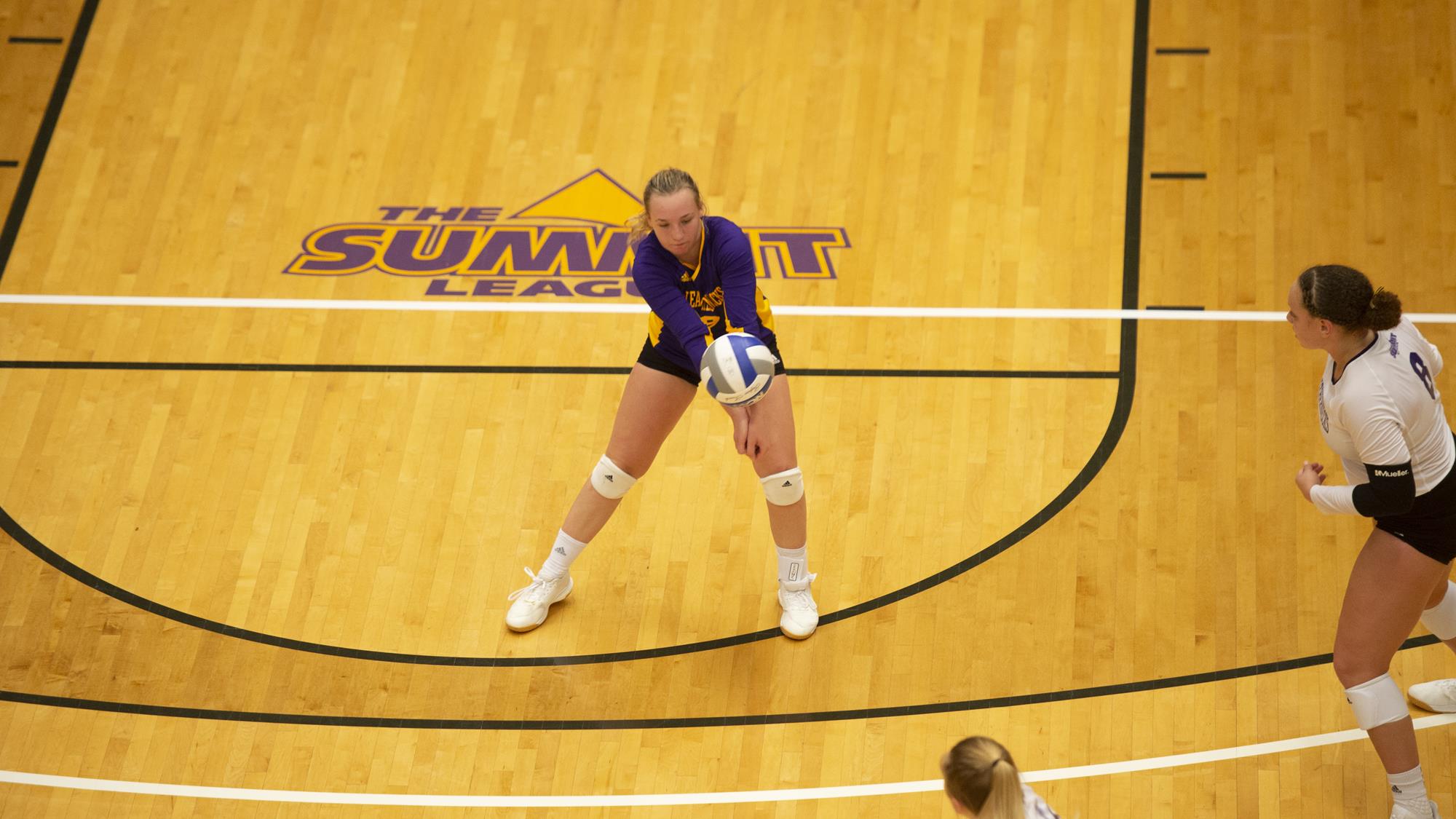 Gabby DePersio - Women's Volleyball - Western Illinois University Athletics