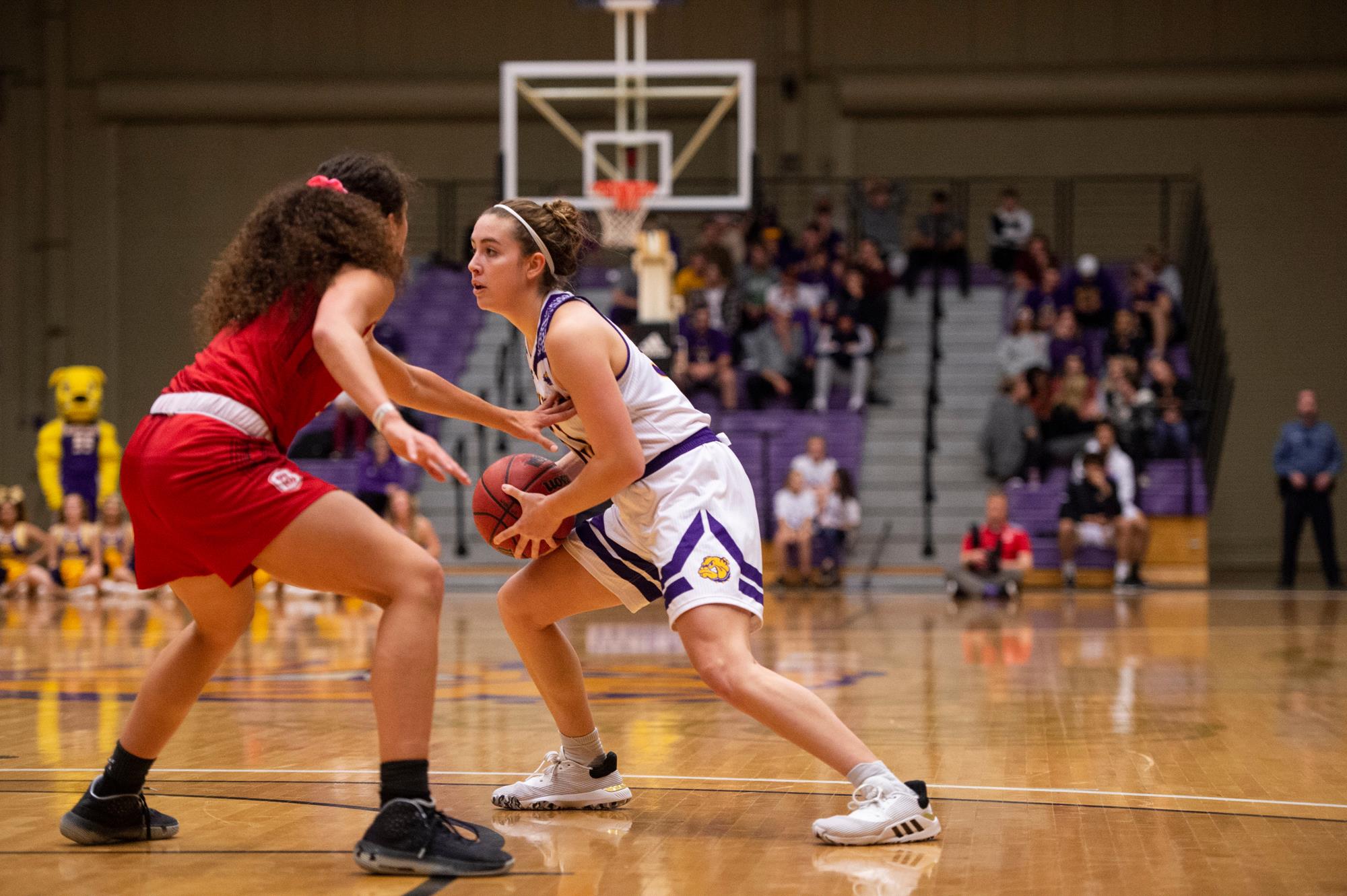 Jinda Guidinger - Women's Basketball - Western Illinois University ...