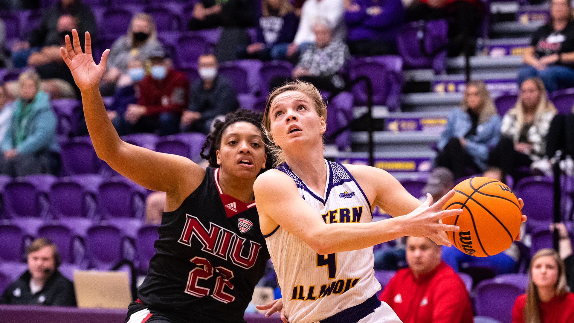 Danni Nichols - Women's Basketball - Western Illinois University Athletics