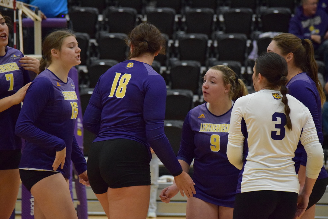 Sperling Leads as WIU Falls - Western Illinois University Athletics