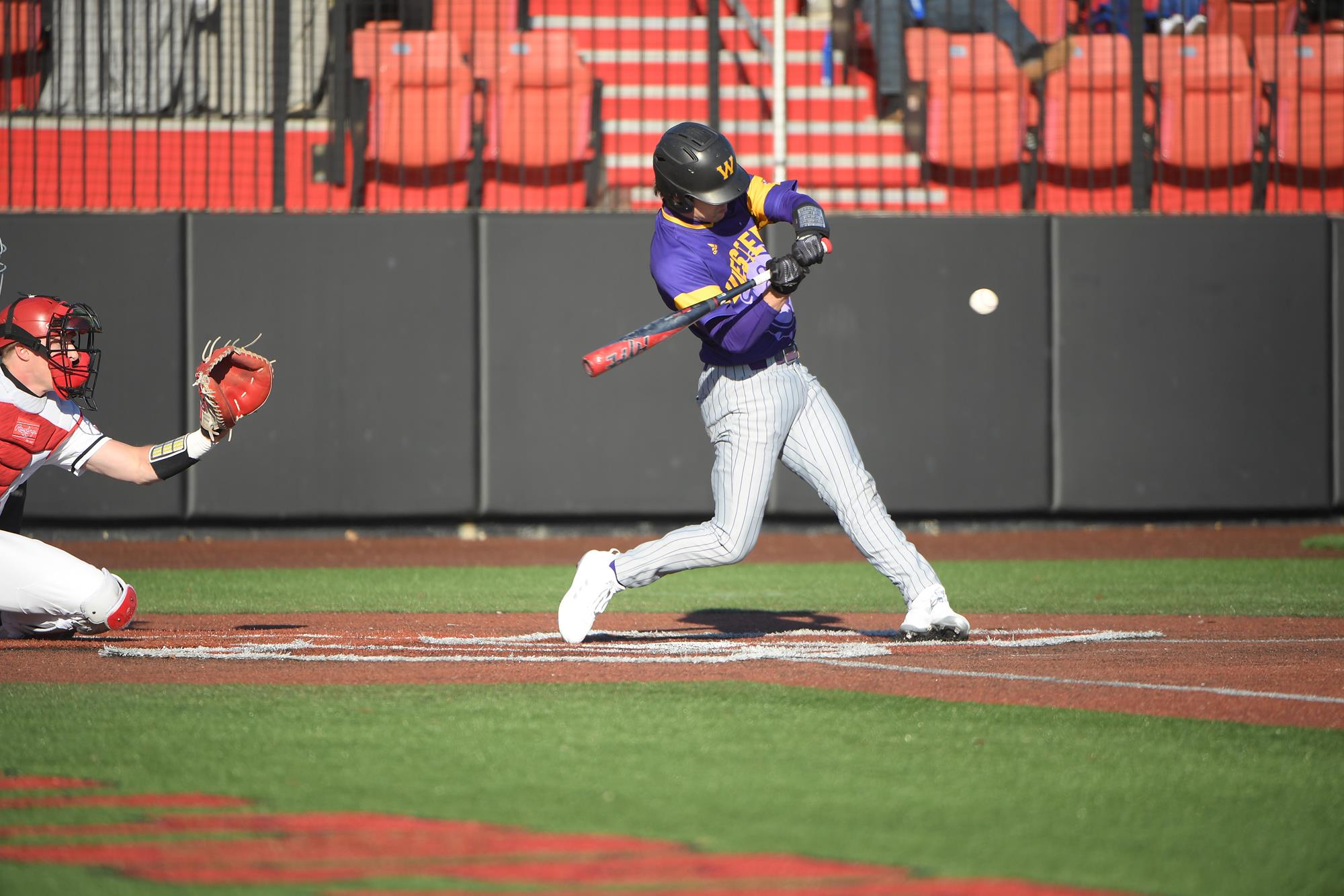 Close Score in Season-Opener - Western Illinois University Athletics
